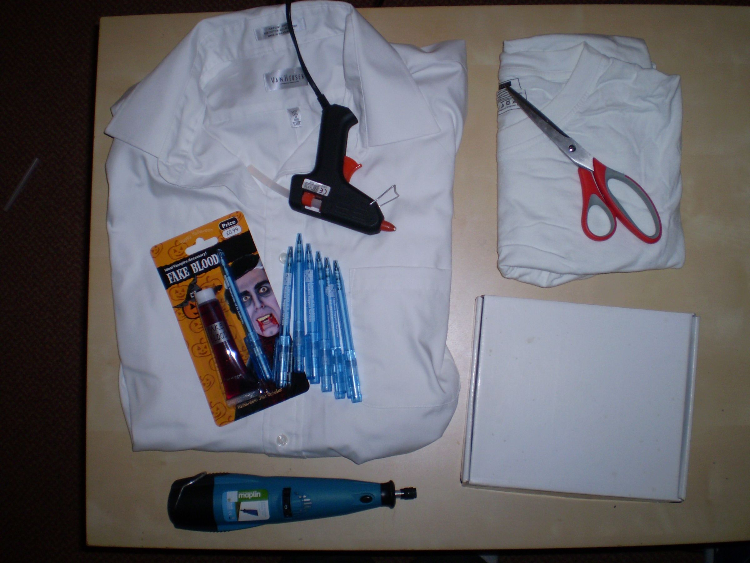 Multiple Stab Wound Costume for Under $5 : 7 Steps - Instructables