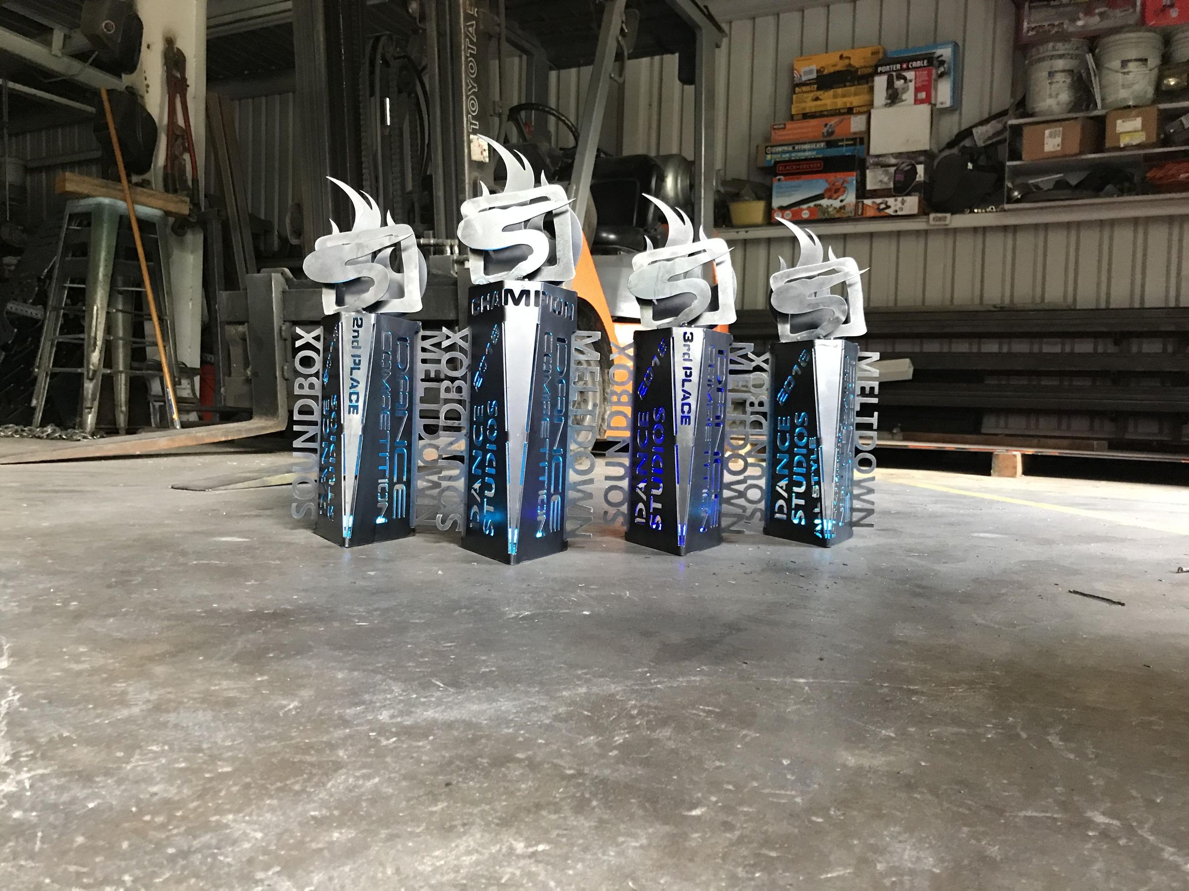 Custom Built LED Color Changing Trophies : 4 Steps (with Pictures ...