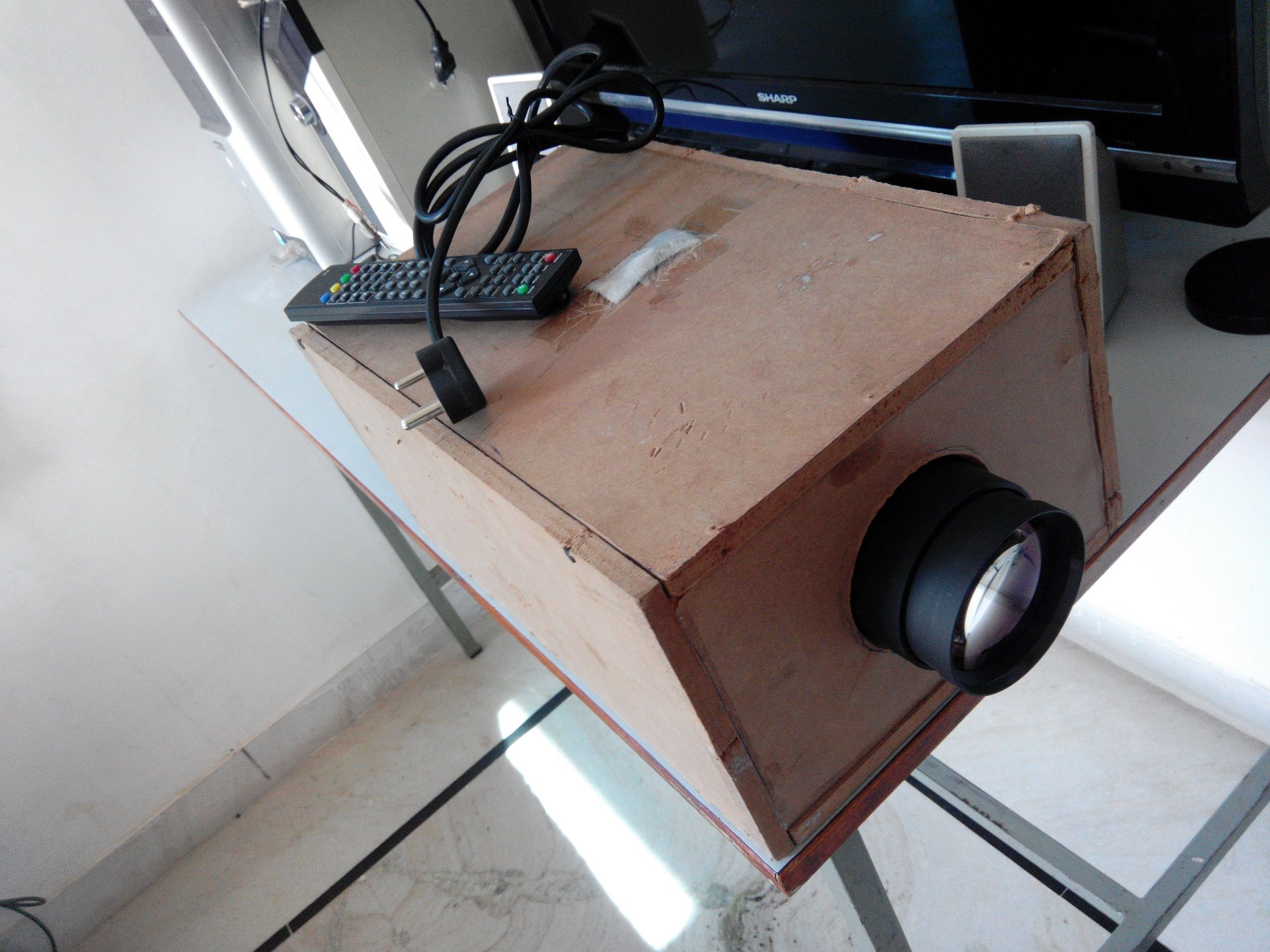 DIY LED Projector : 6 Steps (with Pictures) - Instructables