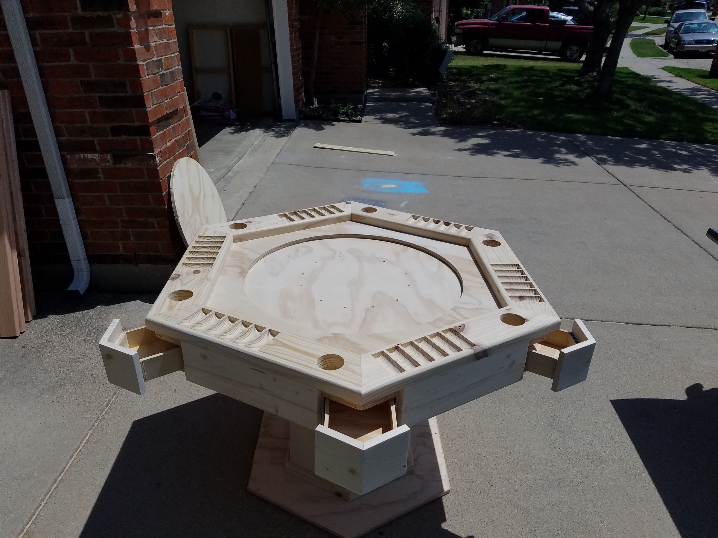 Poker Table : 7 Steps (with Pictures) - Instructables