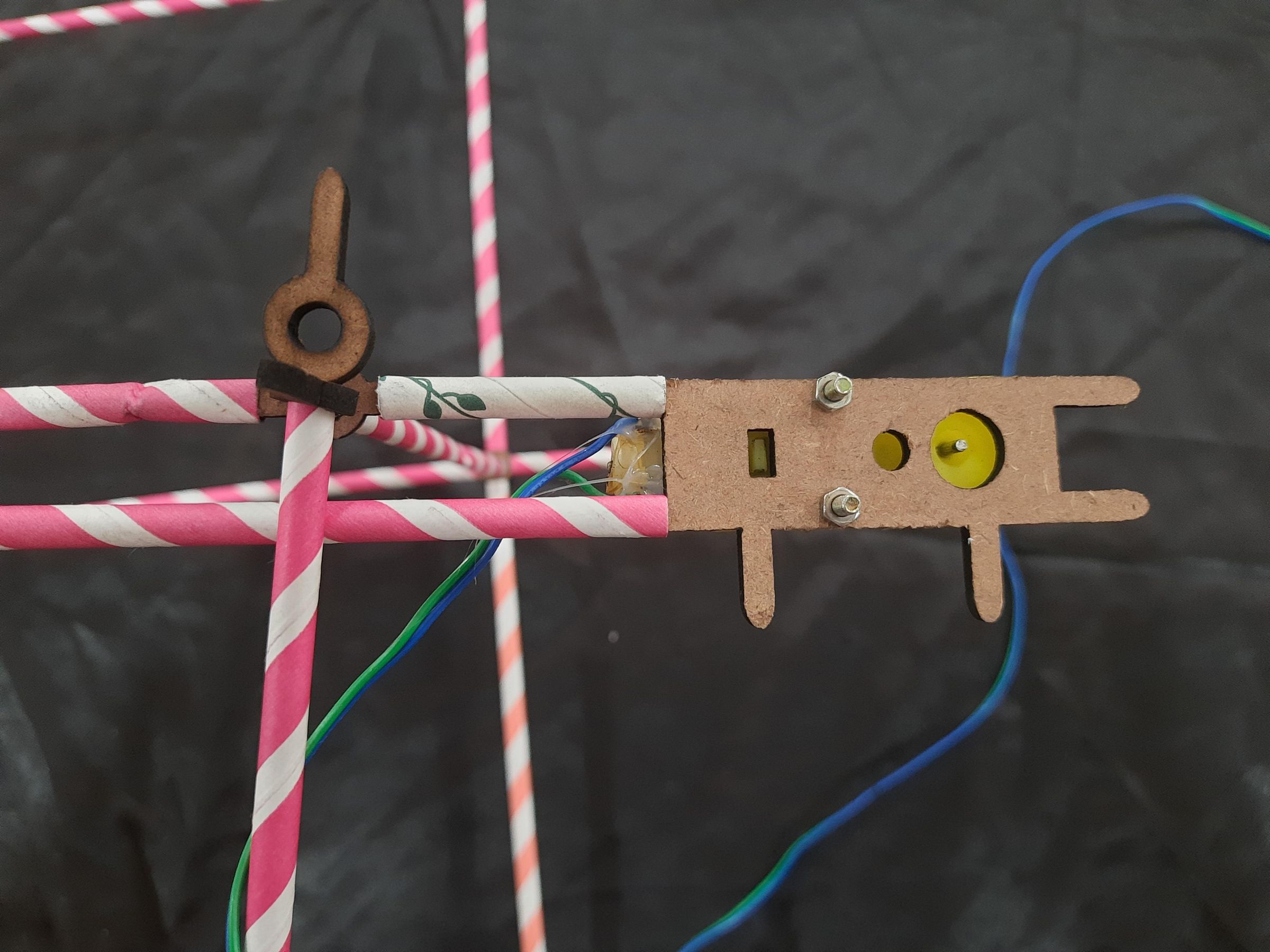 Ferris Wheel by Paper Straw ( Eco Friendly Materials) : 4 Steps ...