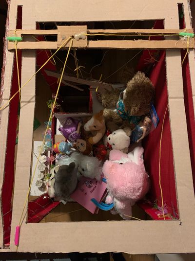 Claw Machine From Cardboard : 7 Steps - Instructables