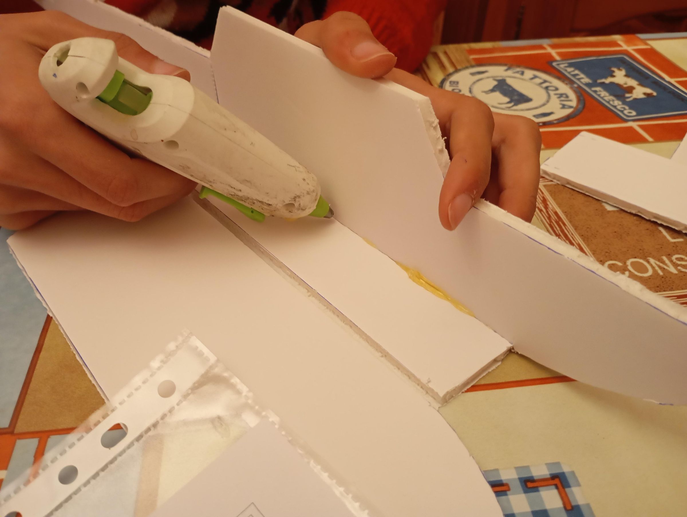 Lightweight Foamboard RC Glider: Build Your Own Remote-Controlled Plane ...