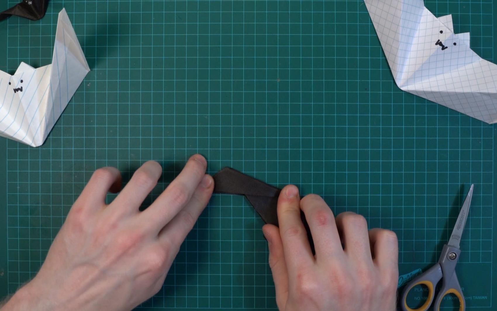 How to Make a Origami Bats : 7 Steps (with Pictures) - Instructables
