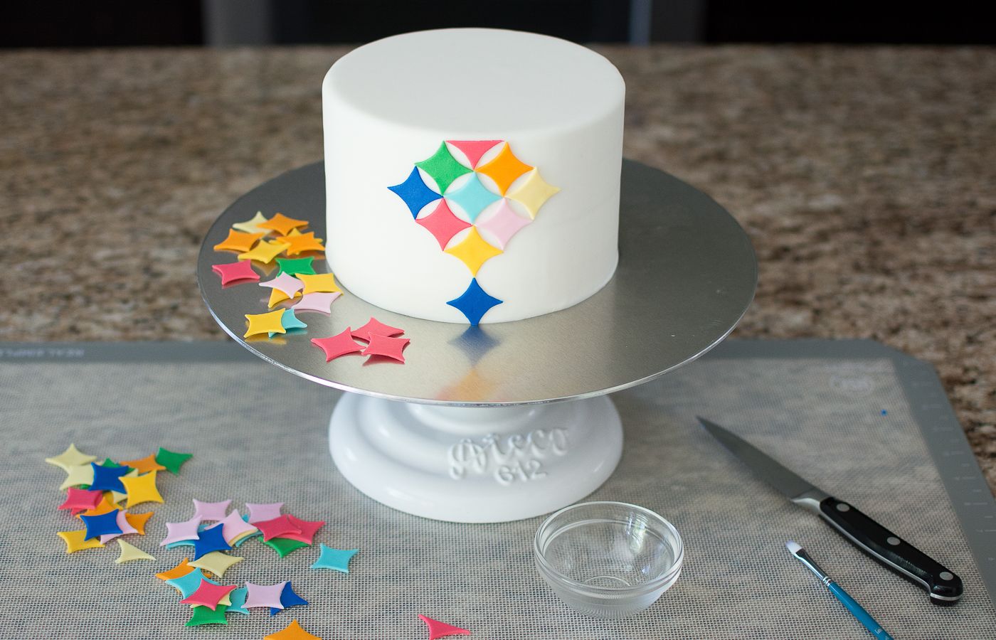 Decorated Party Cake : 7 Steps (with Pictures) - Instructables