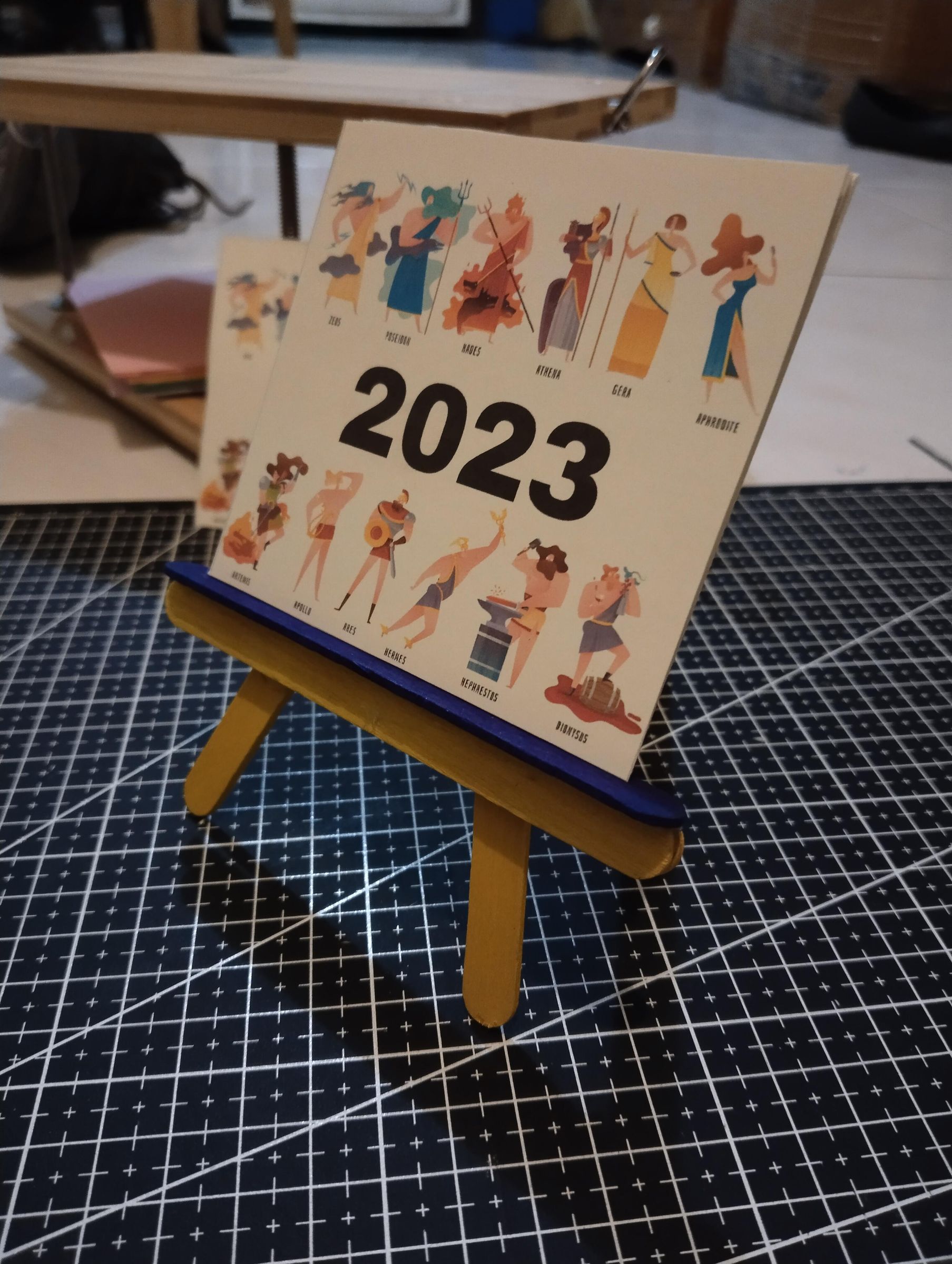 Diy Desk Calendar and Calendar Stand Making : 9 Steps - Instructables