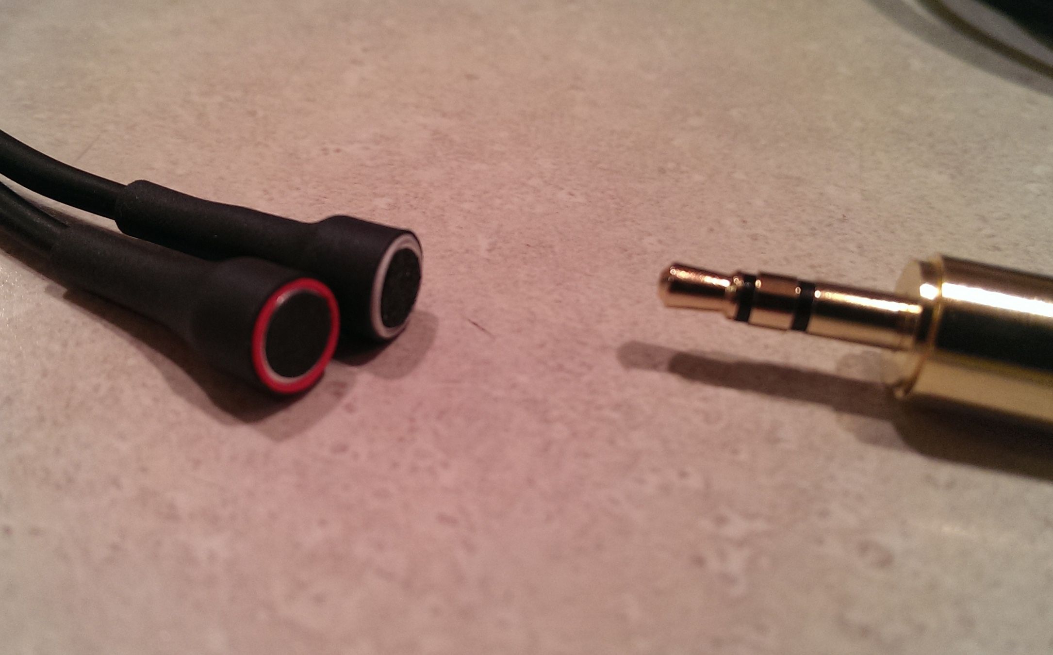 Binaural Dummy Head Microphone : 8 Steps - Instructables