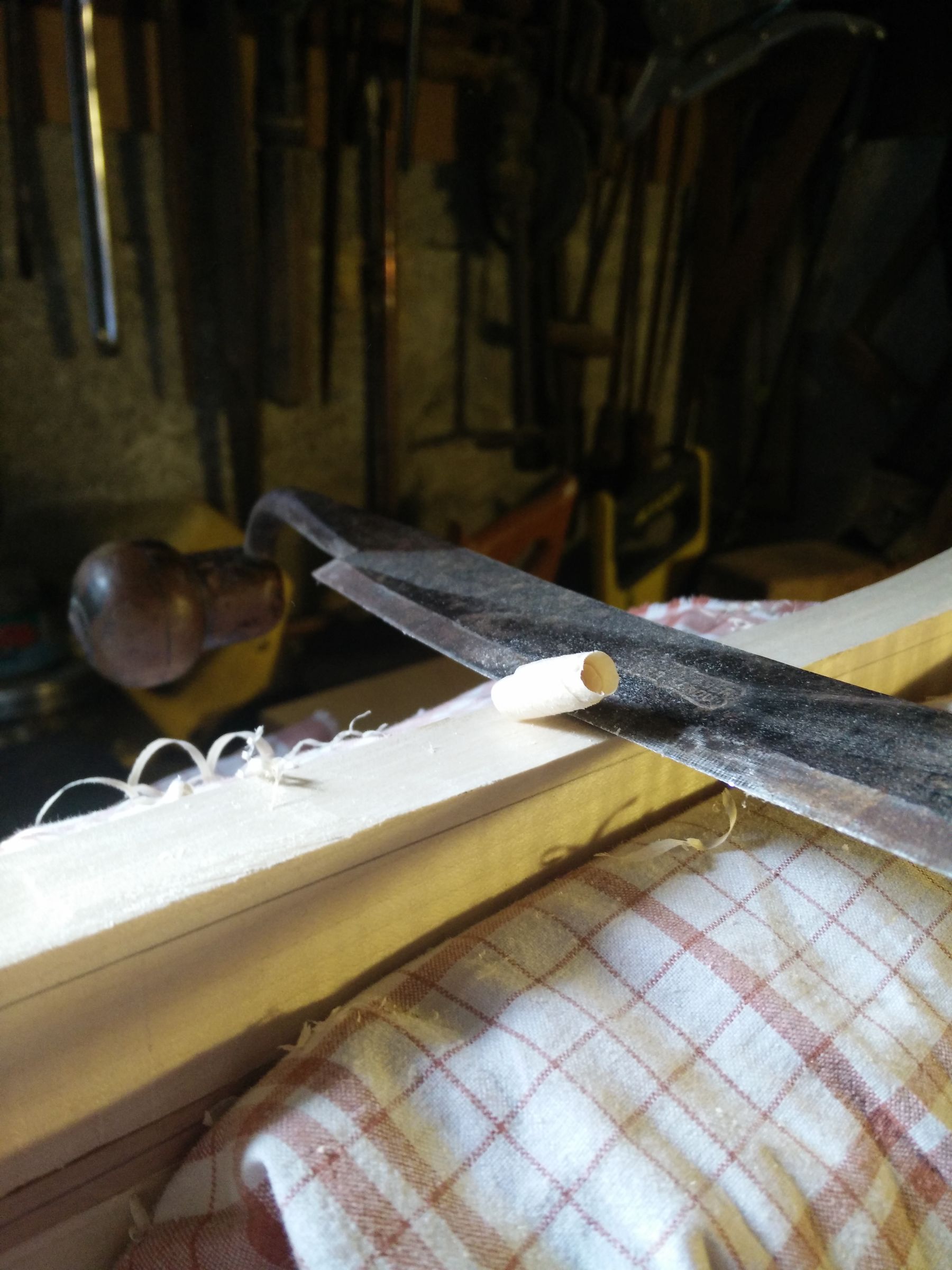 How to Make an Acoustic Guitar : 27 Steps (with Pictures) - Instructables