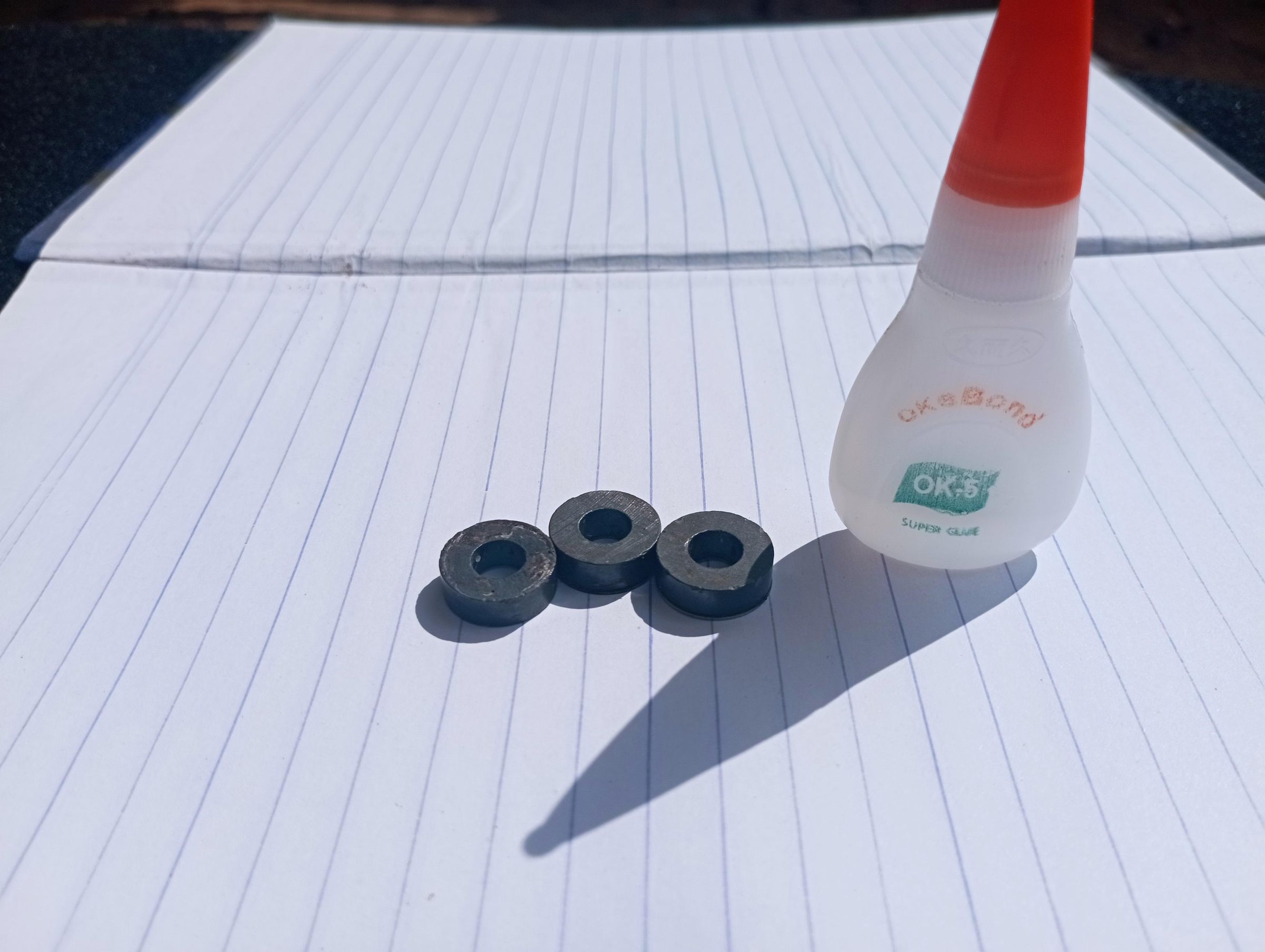 Simplest Magnetic Spinning Toy. : 6 Steps (with Pictures) - Instructables