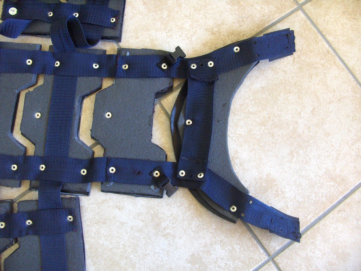 Futuristic Plate Armour (Larp) : 9 Steps (with Pictures) - Instructables