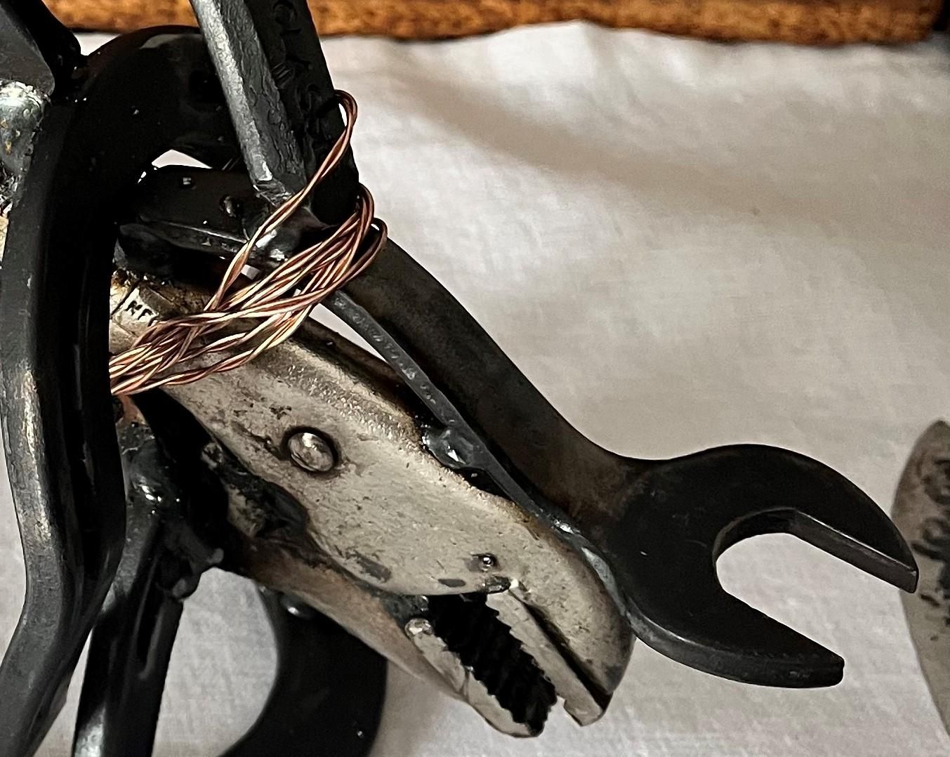 Horseshoe Bull Rider : 5 Steps - Instructables