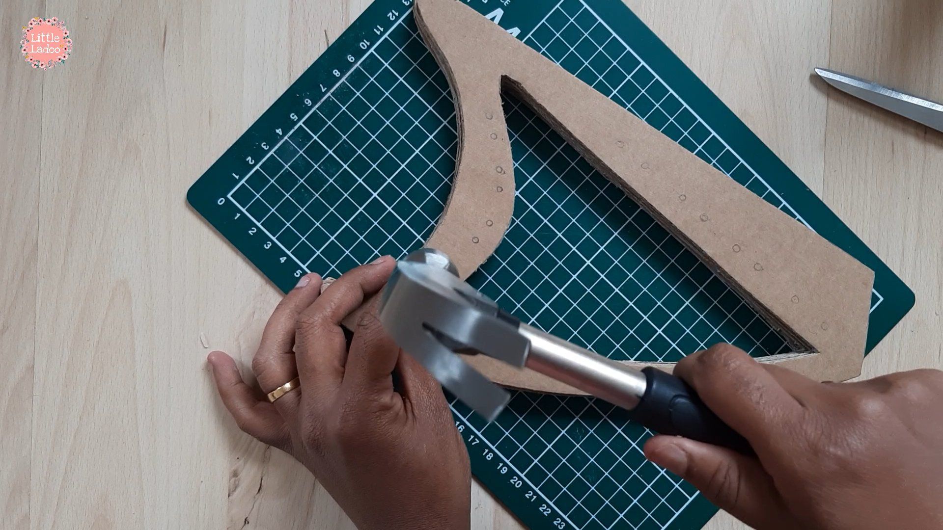 Toy String Instrument : 6 Steps (with Pictures) - Instructables