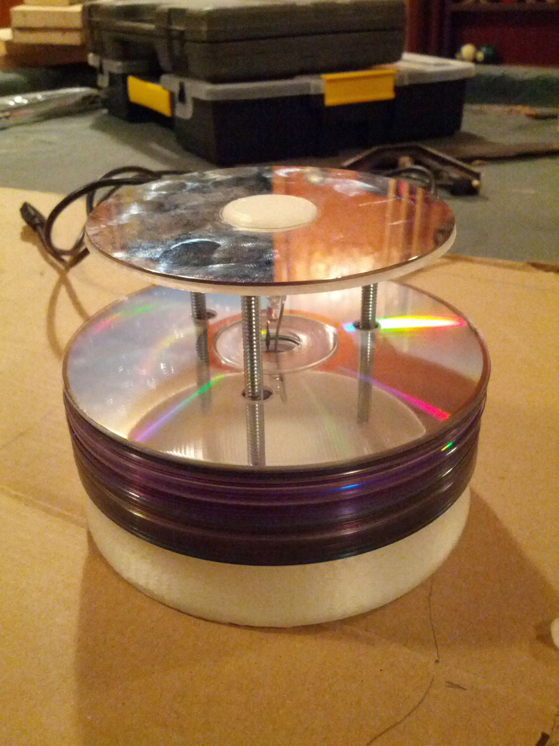 Touch Activated Recycled Glow in the Dark CD Lamp : 5 Steps (with ...