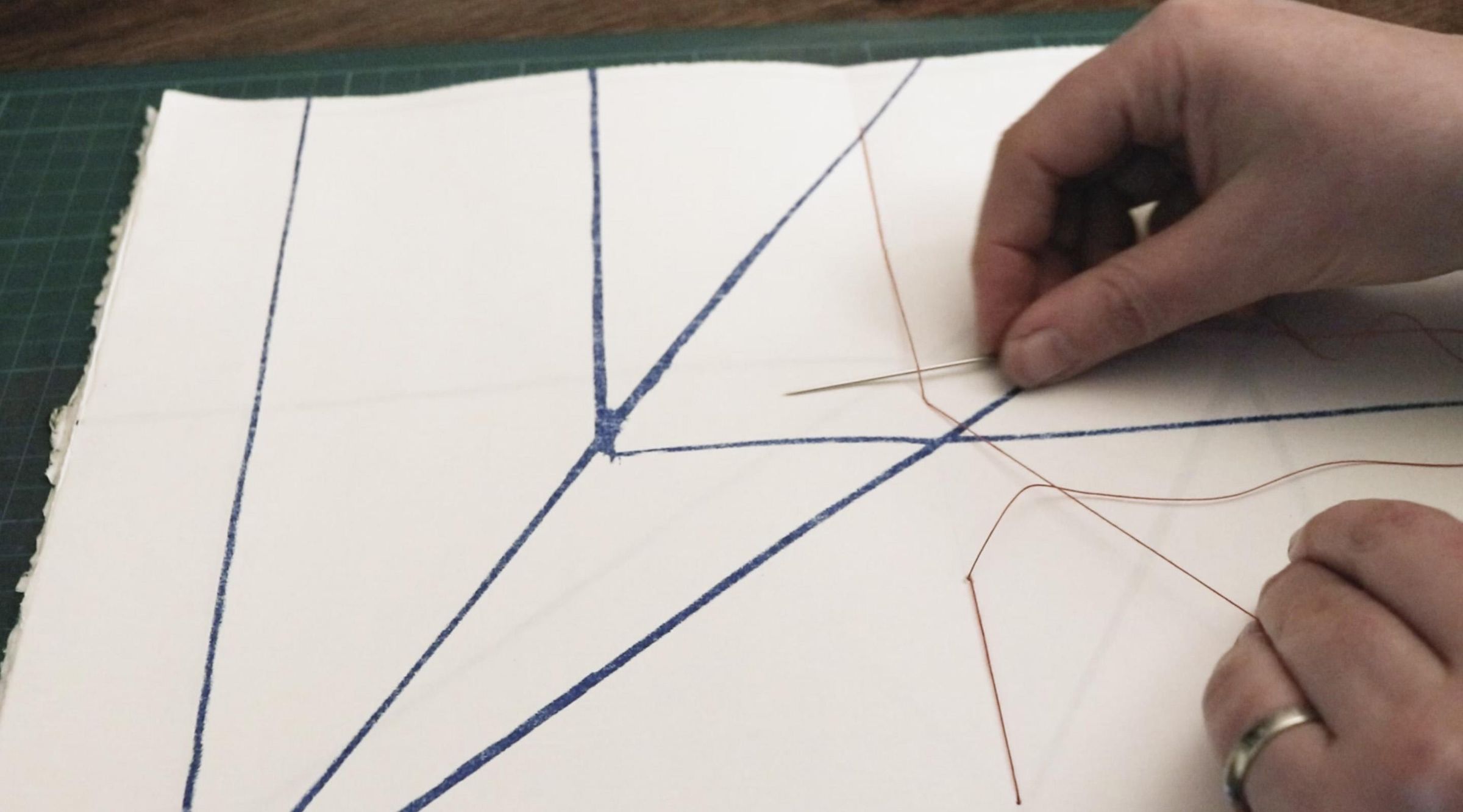 Make a Pamphlet Stitch Sketchbook : 8 Steps (with Pictures) - Instructables