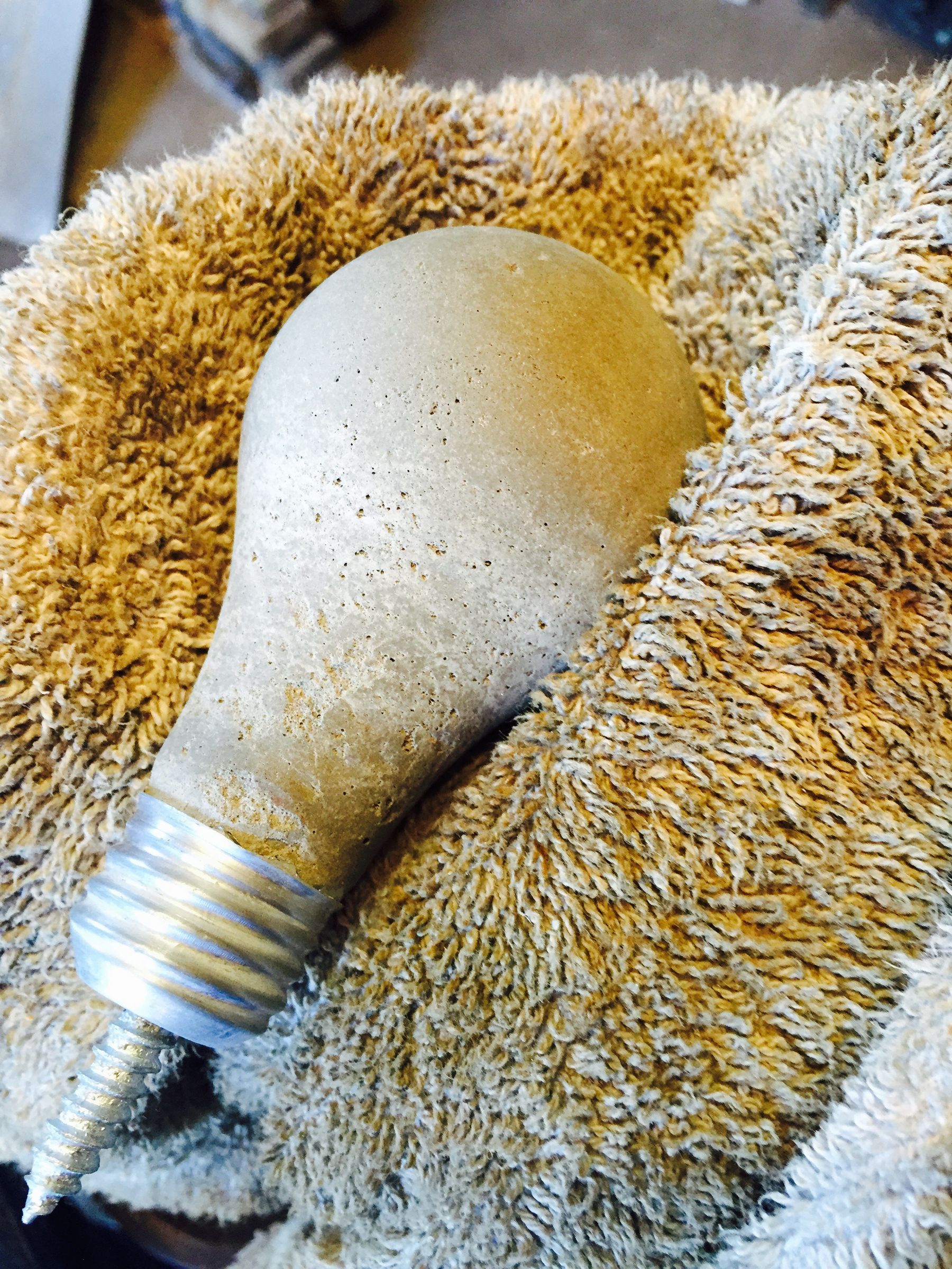 Concrete Light Bulb Coat Rack W/ Reclaimed Wood : 8 Steps (with ...