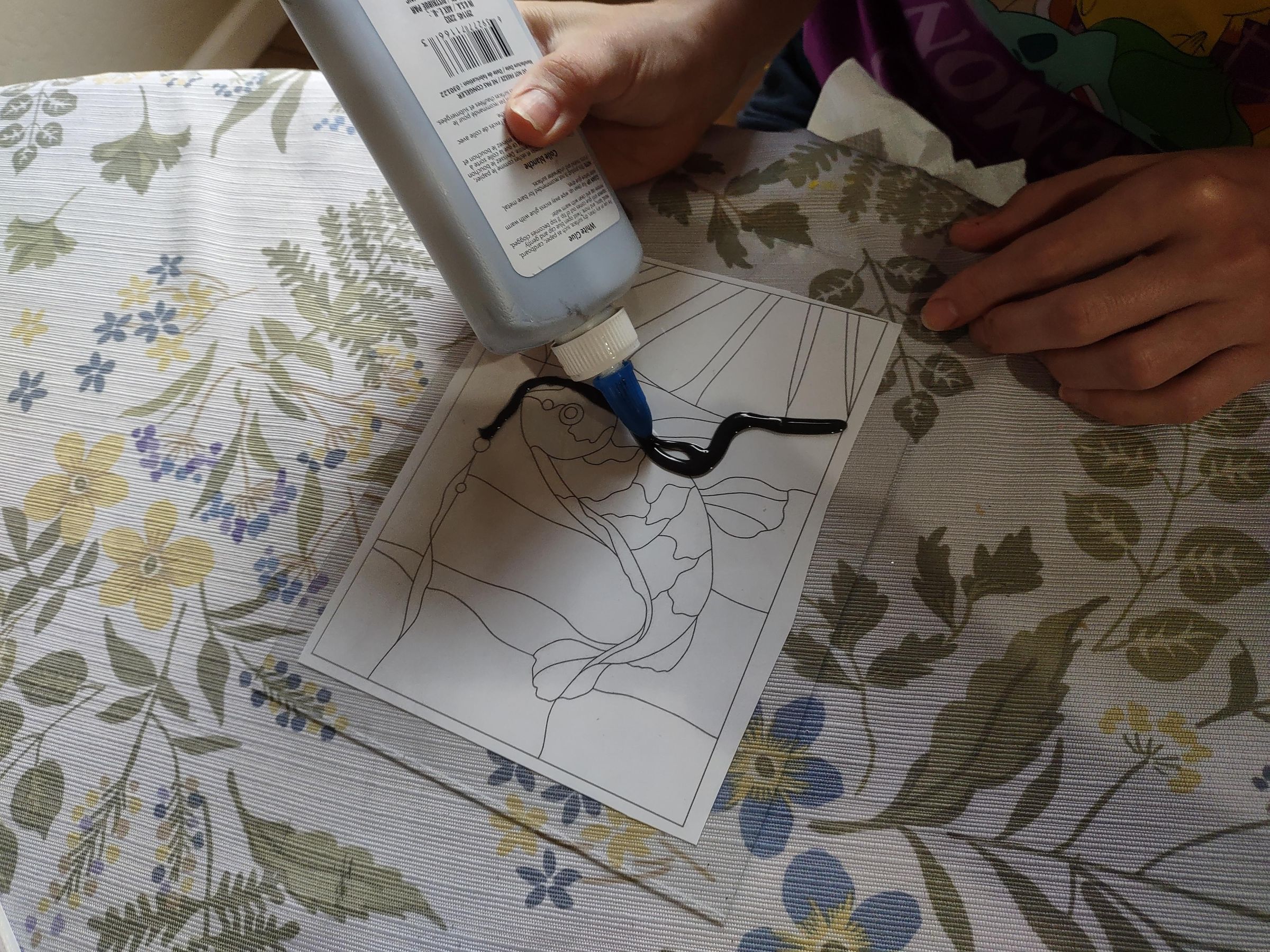 Easy Faux Stained Glass With Paint and Glue! : 4 Steps (with Pictures ...