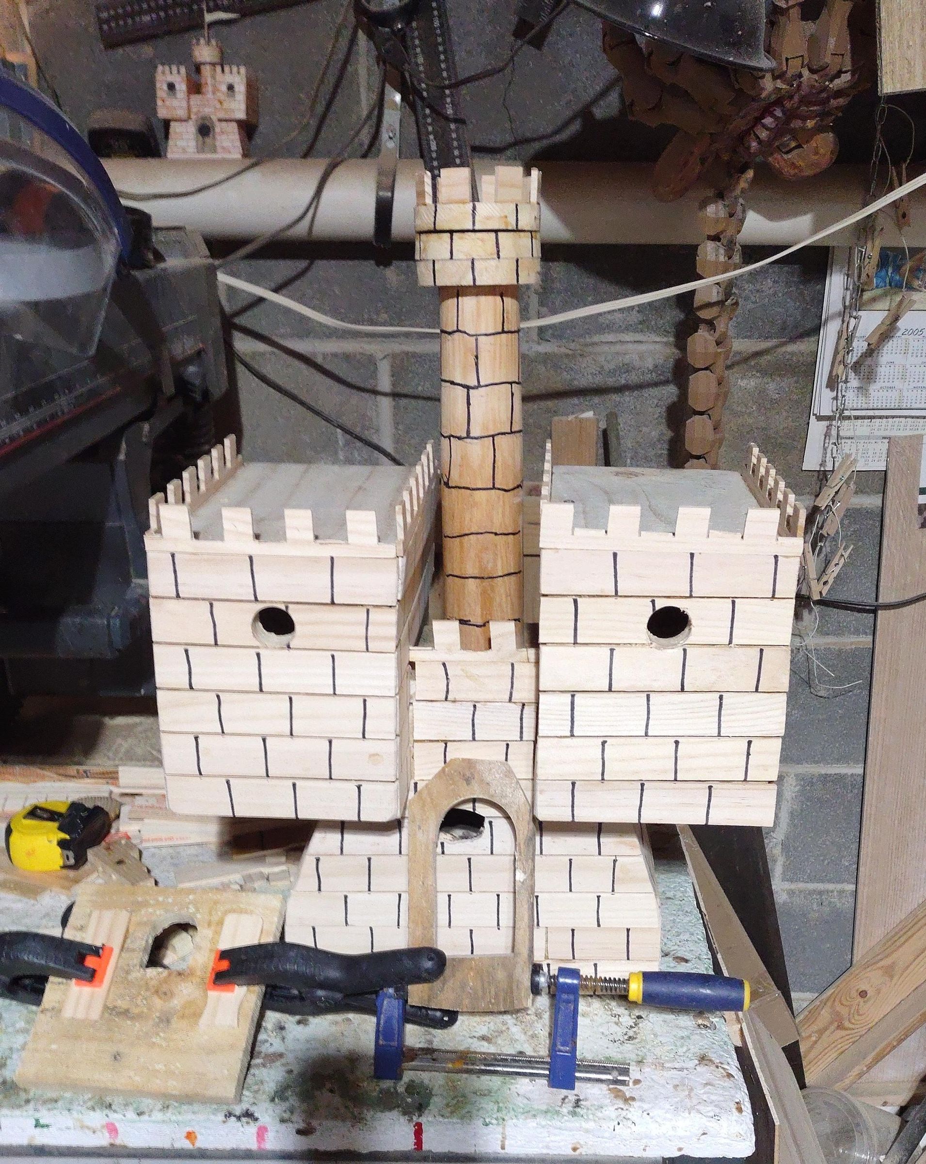 Castle Birdhouse for 5 Families : 7 Steps - Instructables