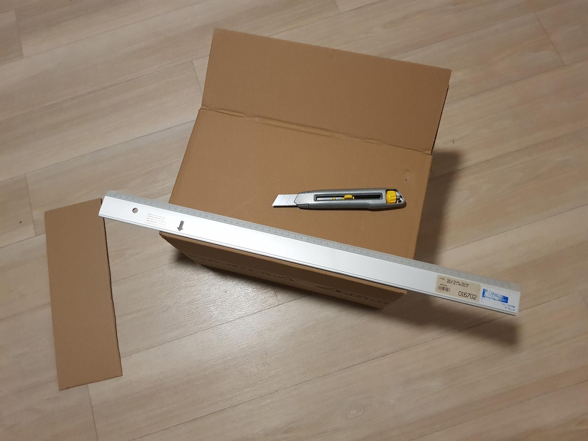 Tiered Display Stand From a Cardboard Box : 6 Steps (with Pictures ...