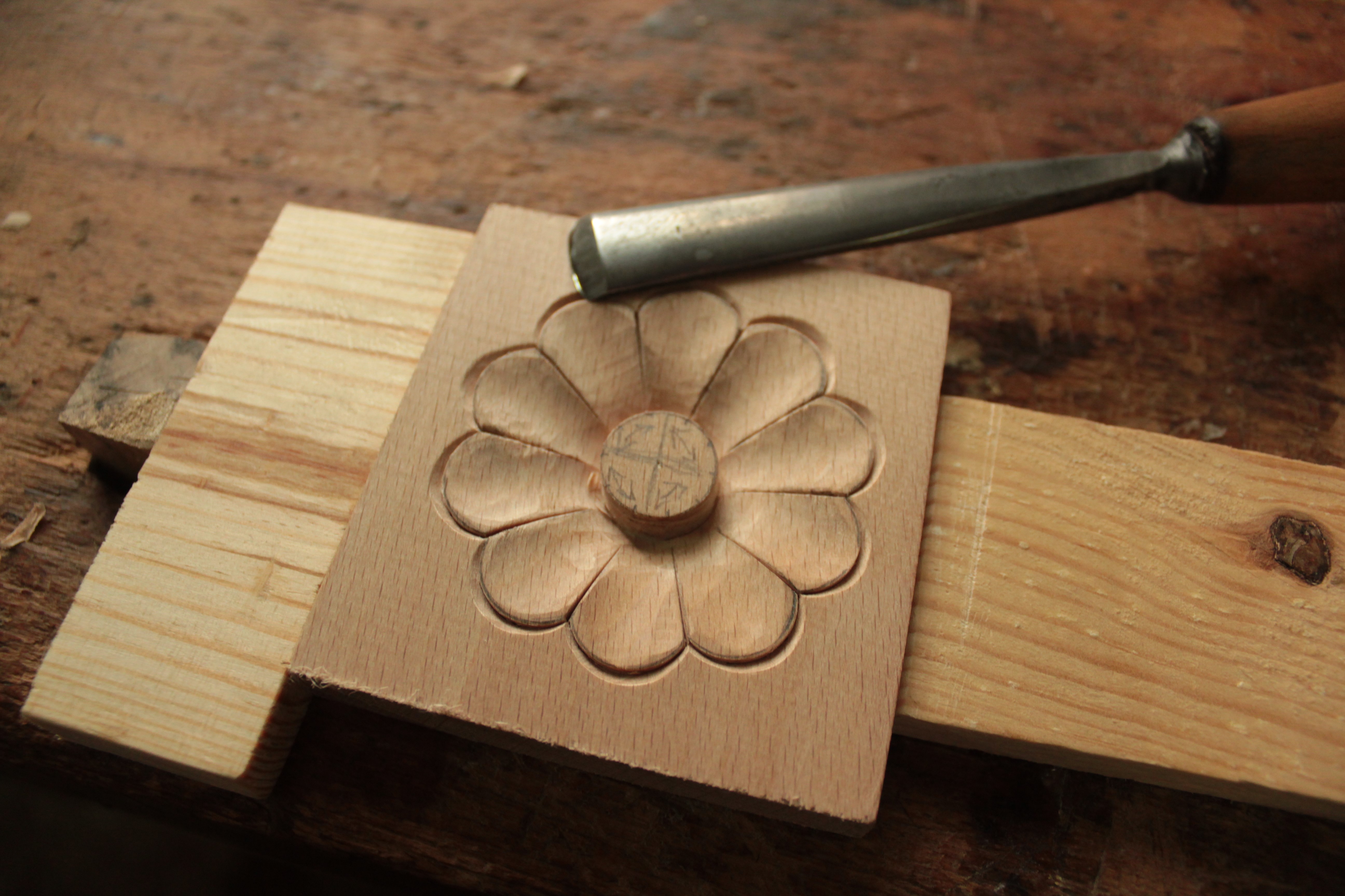 Simple Wood Carving - Flower (rosette) : 5 Steps (with Pictures ...