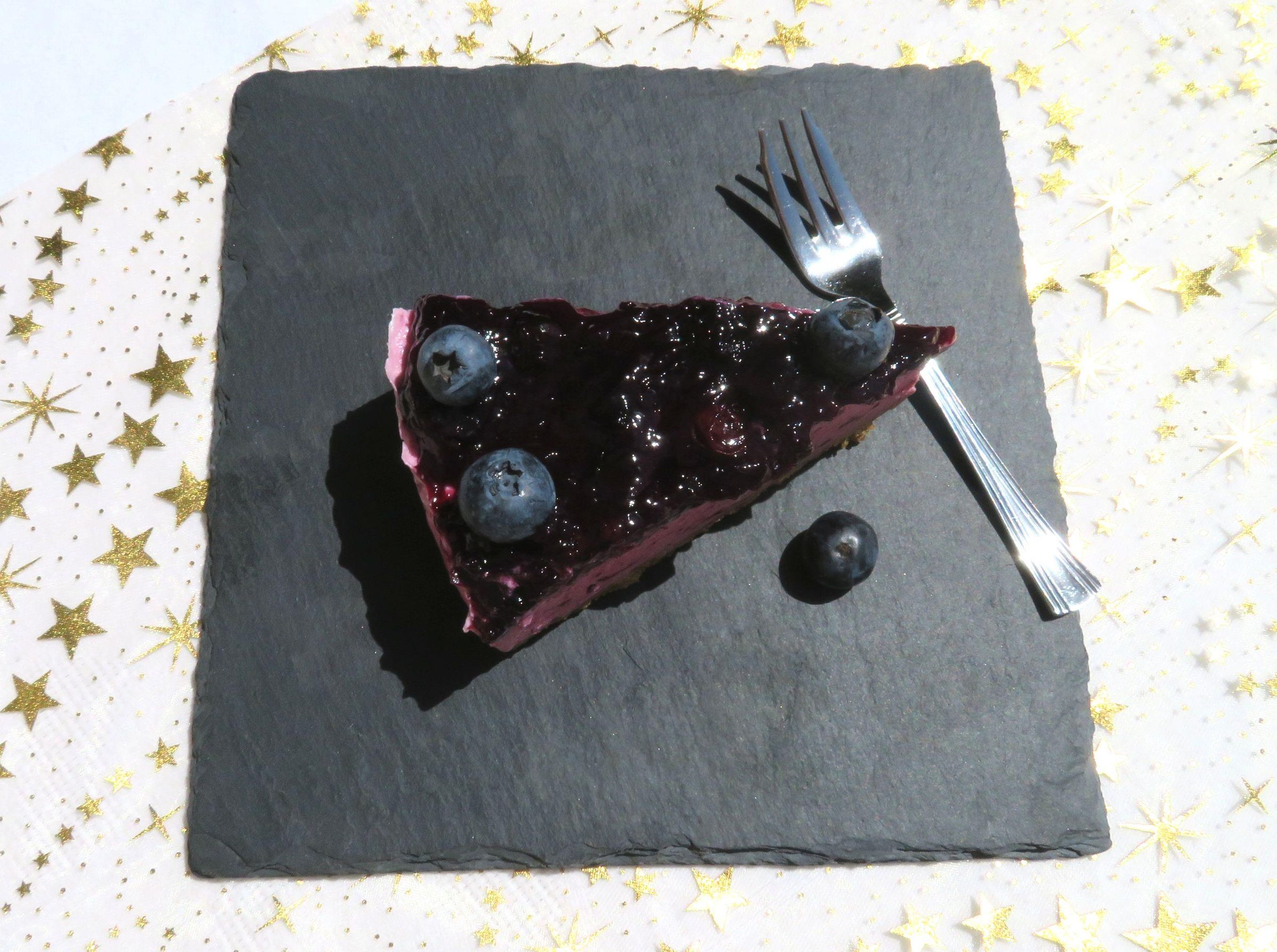 Summer Berry Frozen Cheesecake : 4 Steps (with Pictures) - Instructables