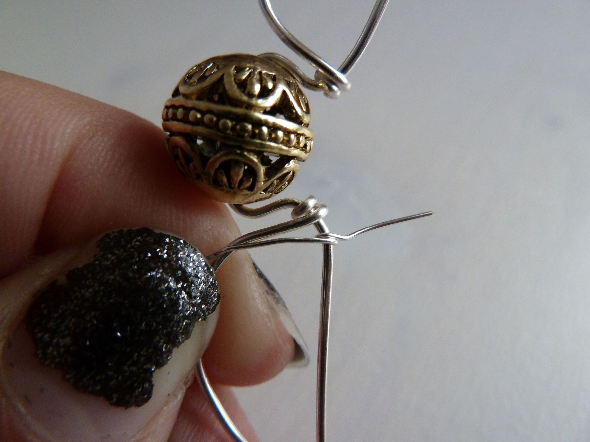 Golden Snitch Necklace : 11 Steps (with Pictures) - Instructables