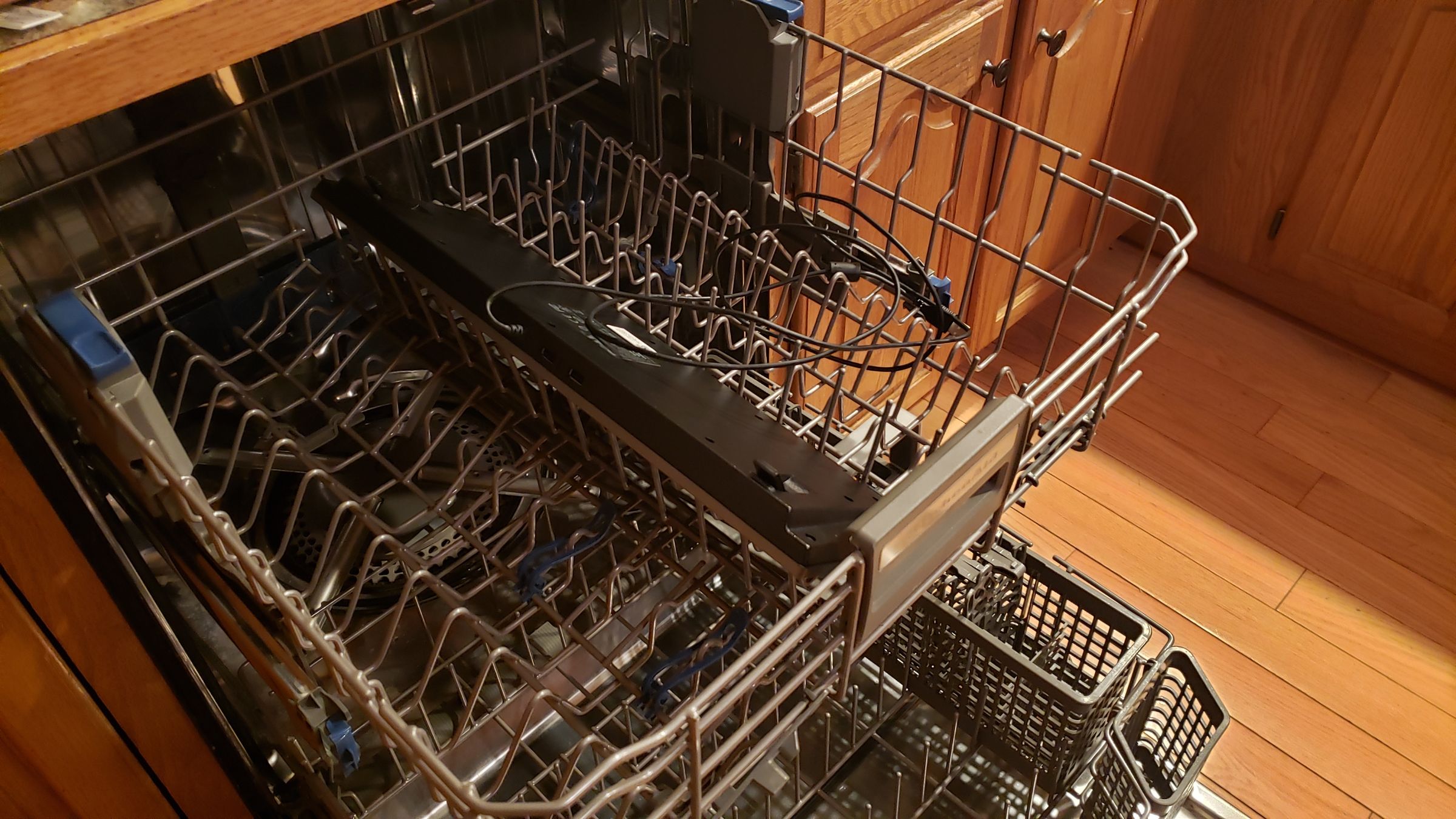 How to Dishwash a Computer Keyboard : 4 Steps - Instructables