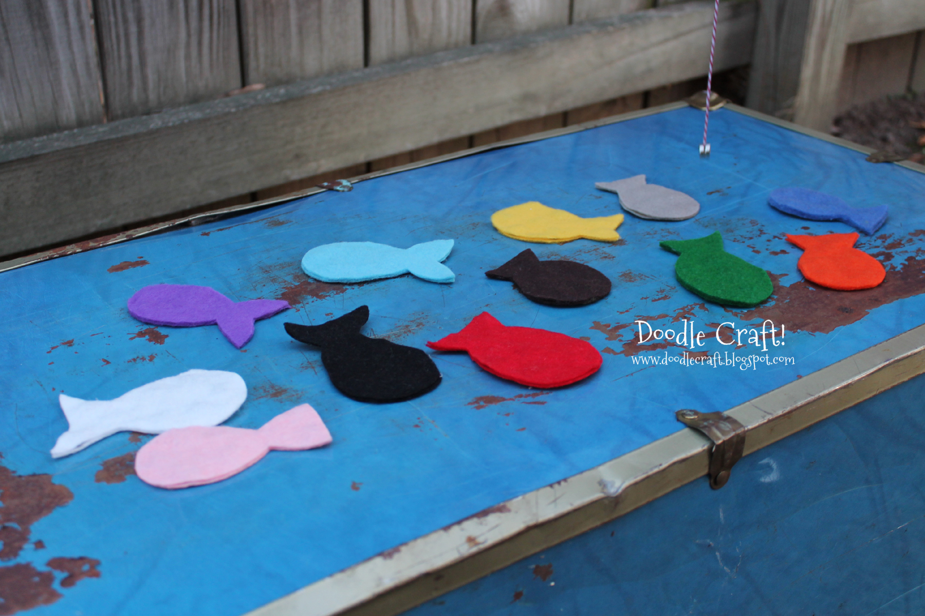 Pocket Sized Magnetic Fishing Set in Altoid Tin! : 7 Steps (with ...