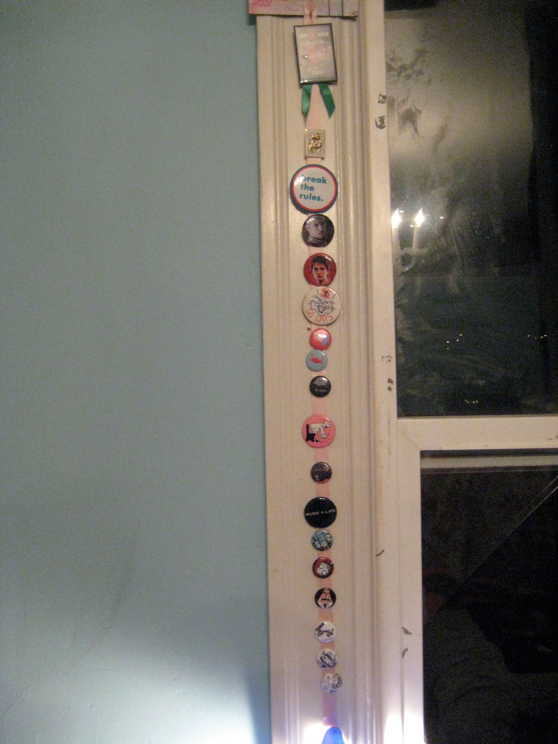 Easy to Make Lapel Pin and Button Display : 3 Steps - Instructables