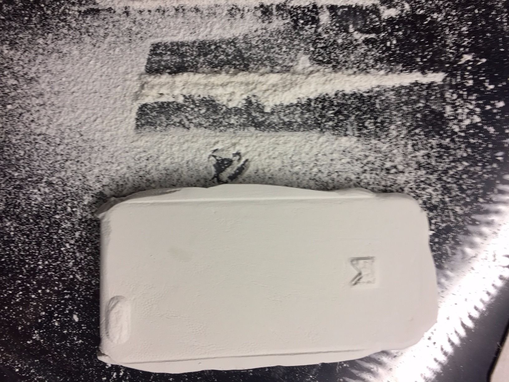 How to Mold a Carbon Fiber Phone Case : 6 Steps (with Pictures ...