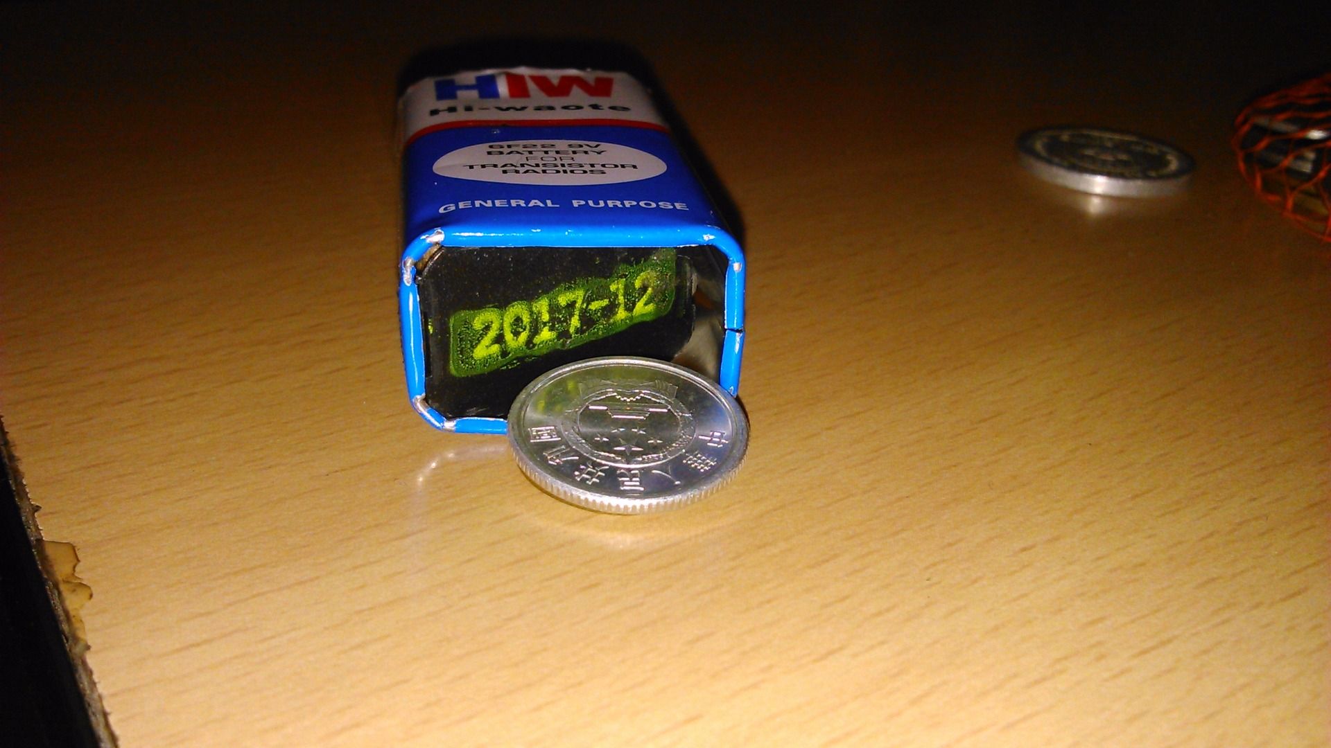 Turn Old Battery Into Secret Compartment : 9 Steps (with Pictures ...