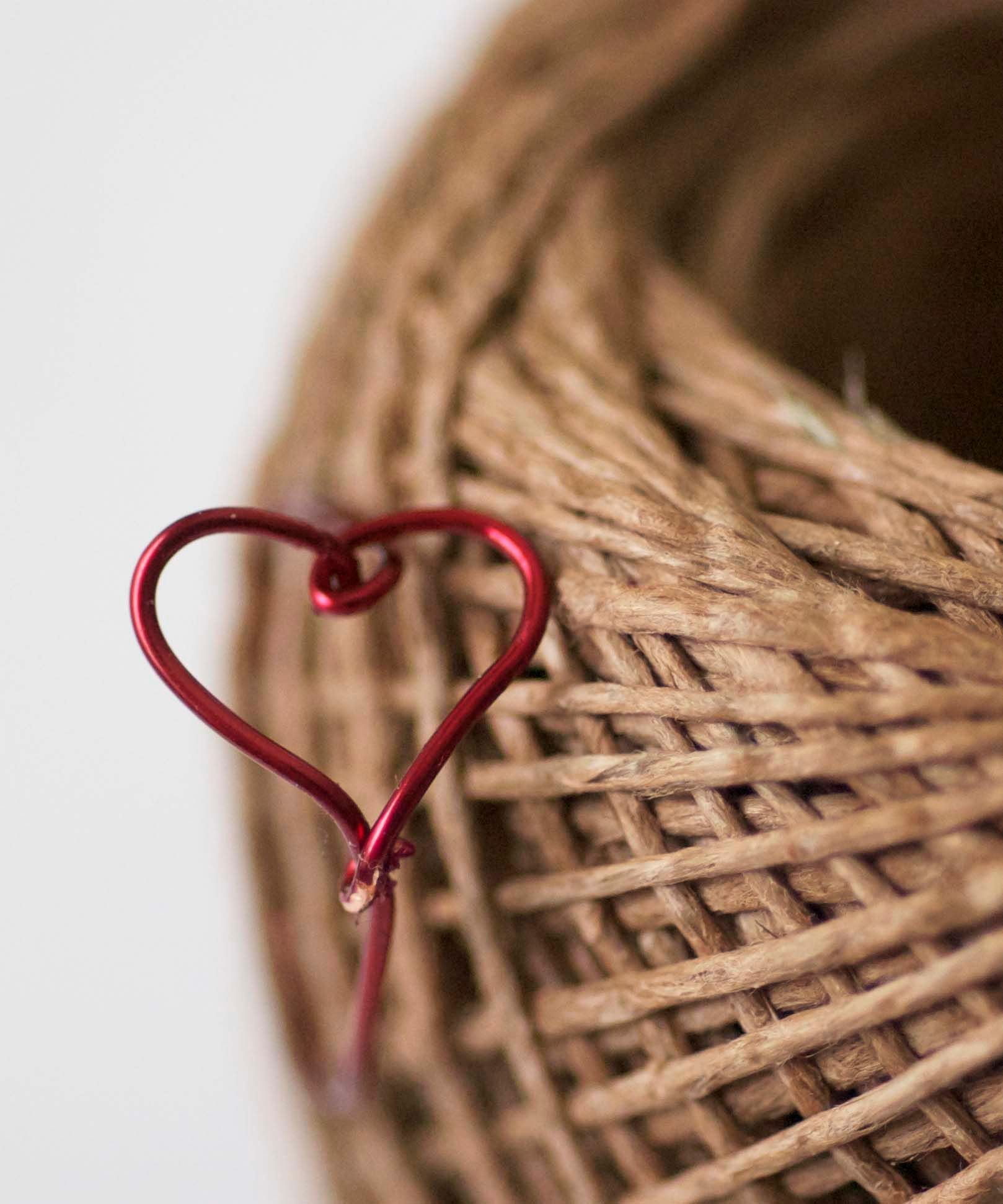 Make a Wire Heart Finger Ring : 12 Steps (with Pictures) - Instructables