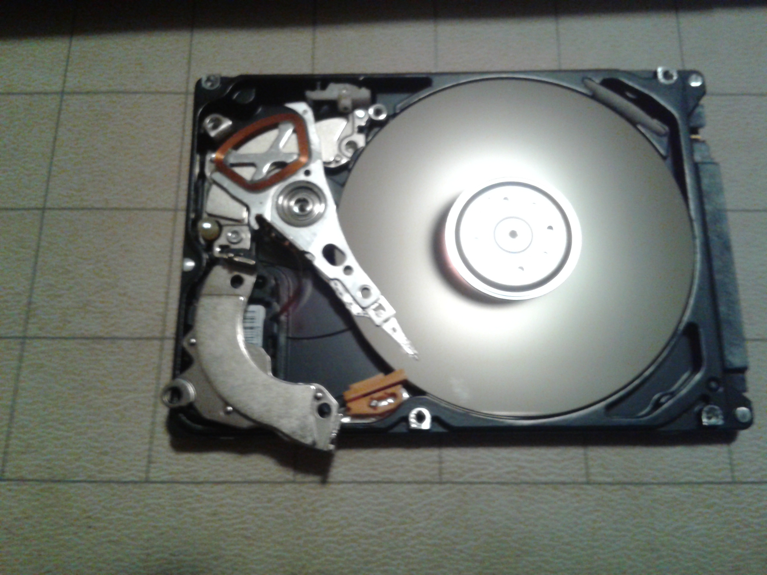 Rare Earth Magnets From Old Hard Drives : 5 Steps (with Pictures ...