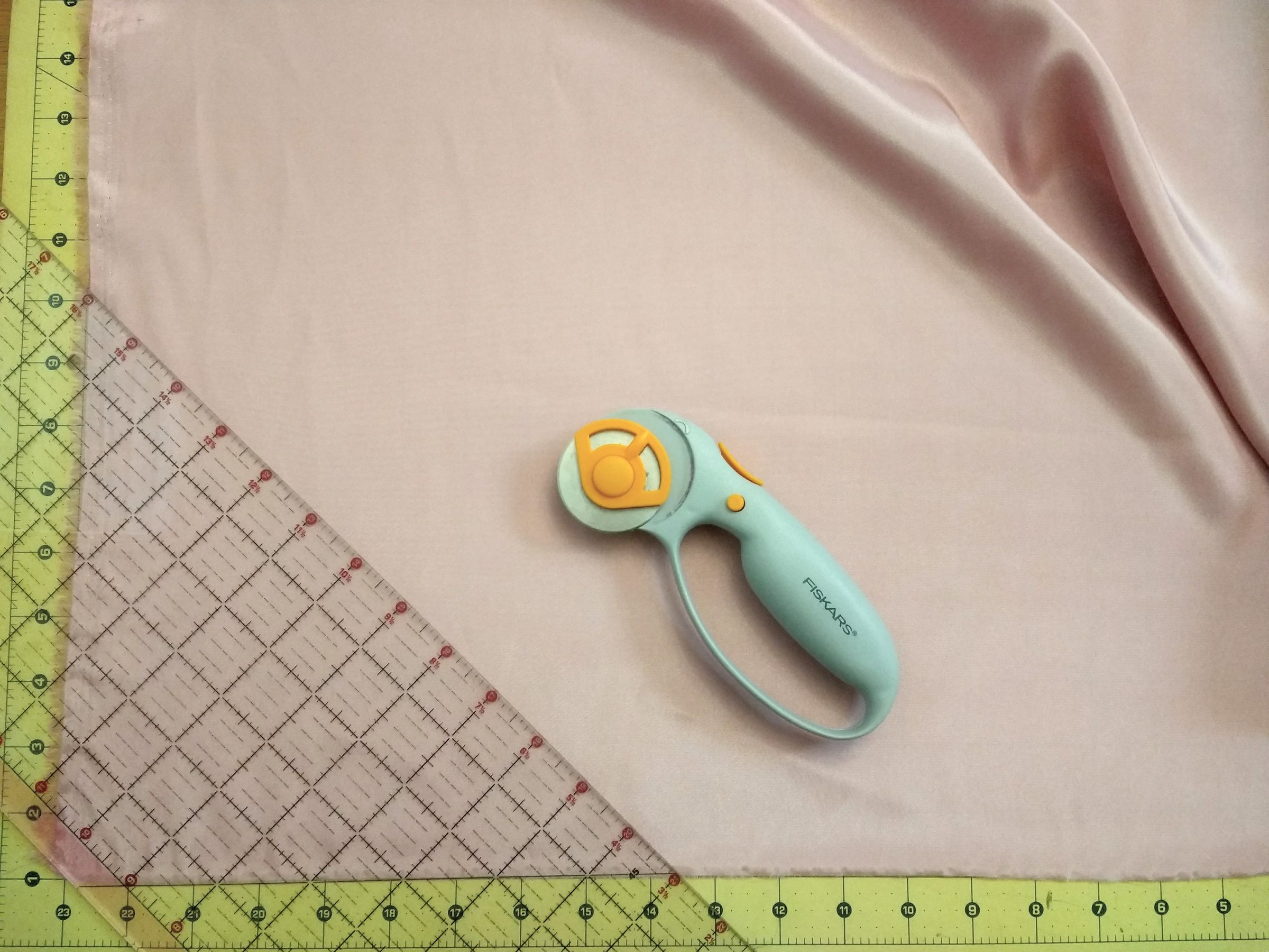 Adding a Corset Back to Make a Dress Bigger : 6 Steps - Instructables