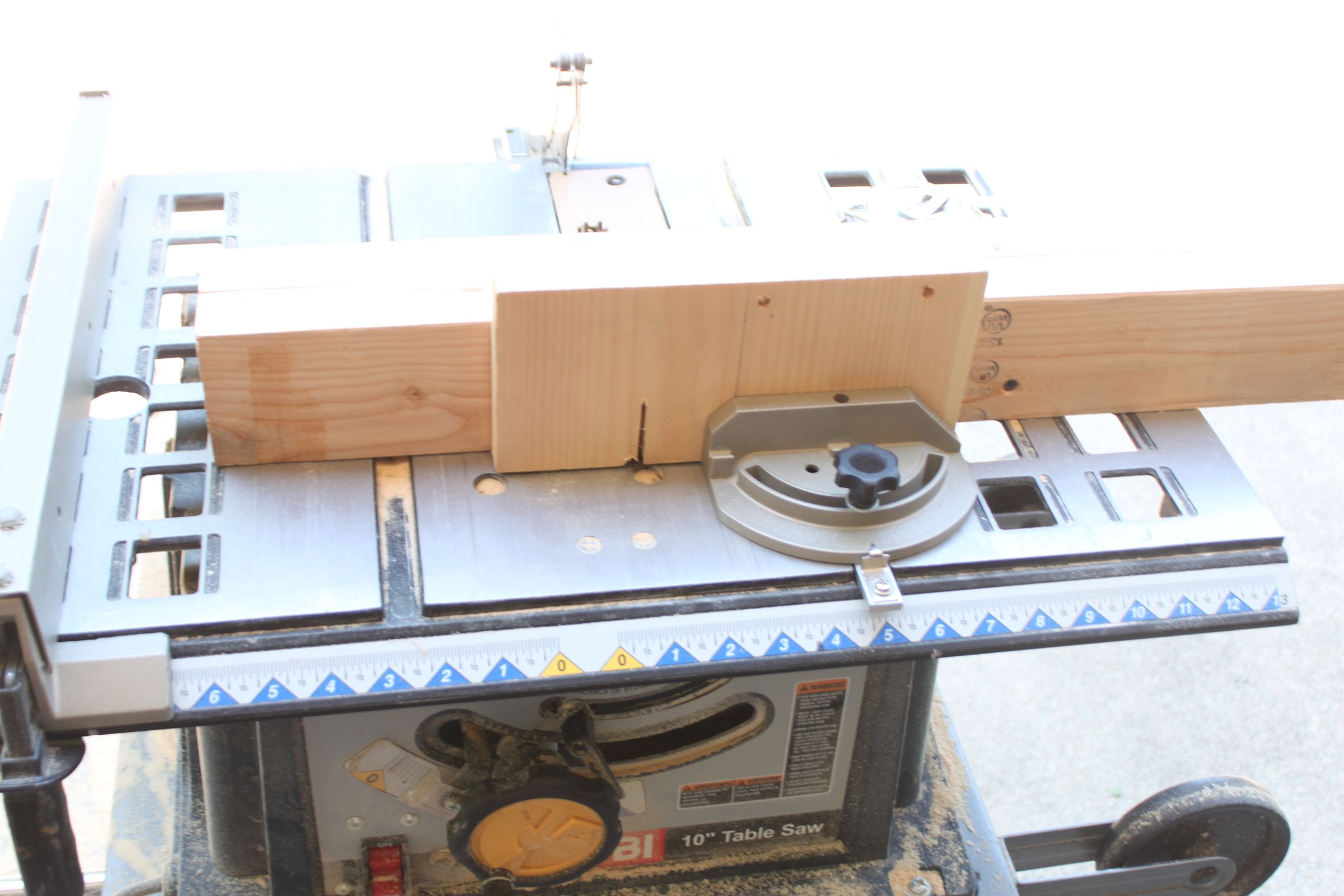 Collapsible Workbench : 11 Steps (with Pictures) - Instructables