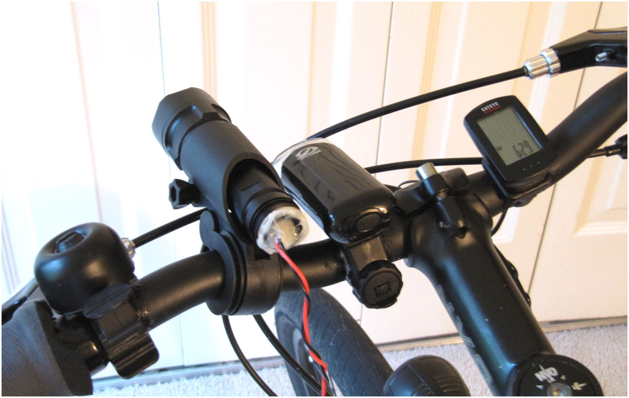 Voltage Regulated [5v] Bicycle Dynamo Light & USB Charger : 5 Steps ...