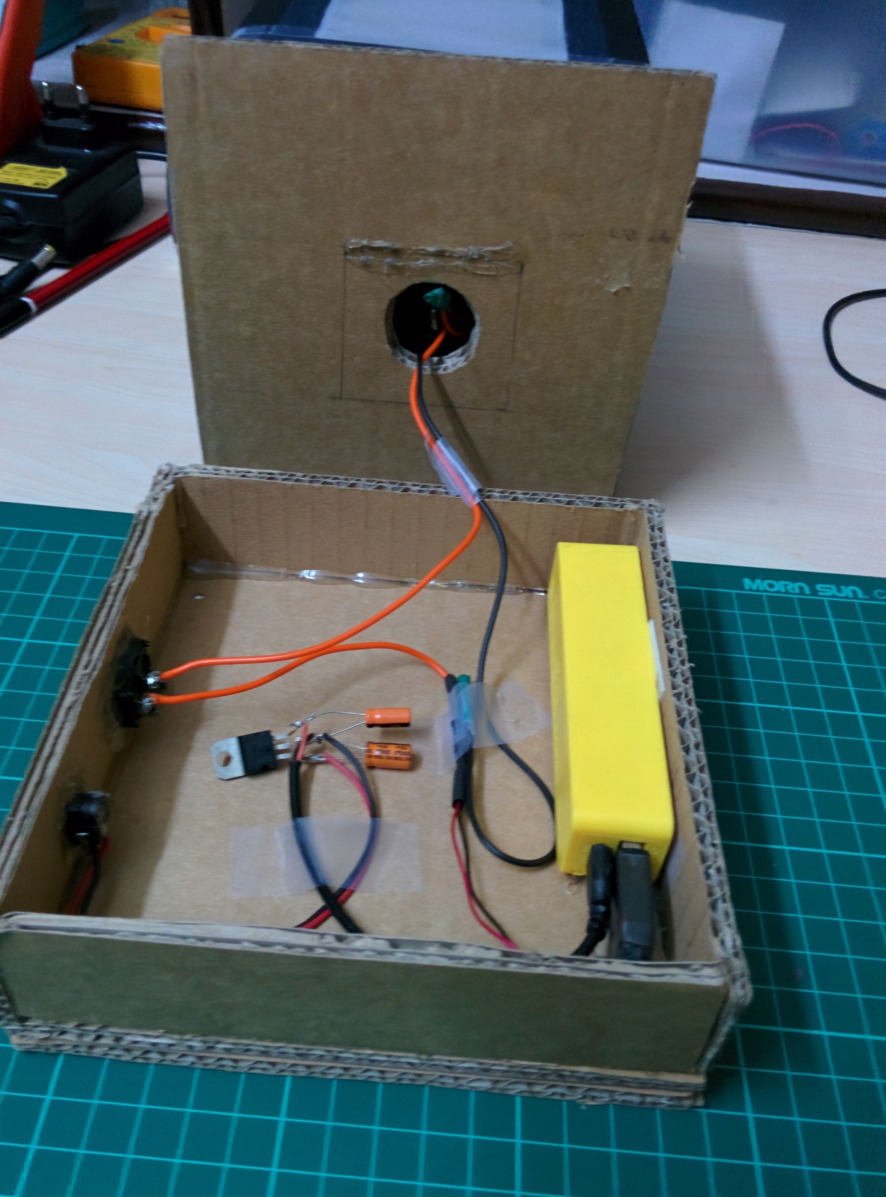 CARDBOARD SOLAR LAMP : 8 Steps (with Pictures) - Instructables