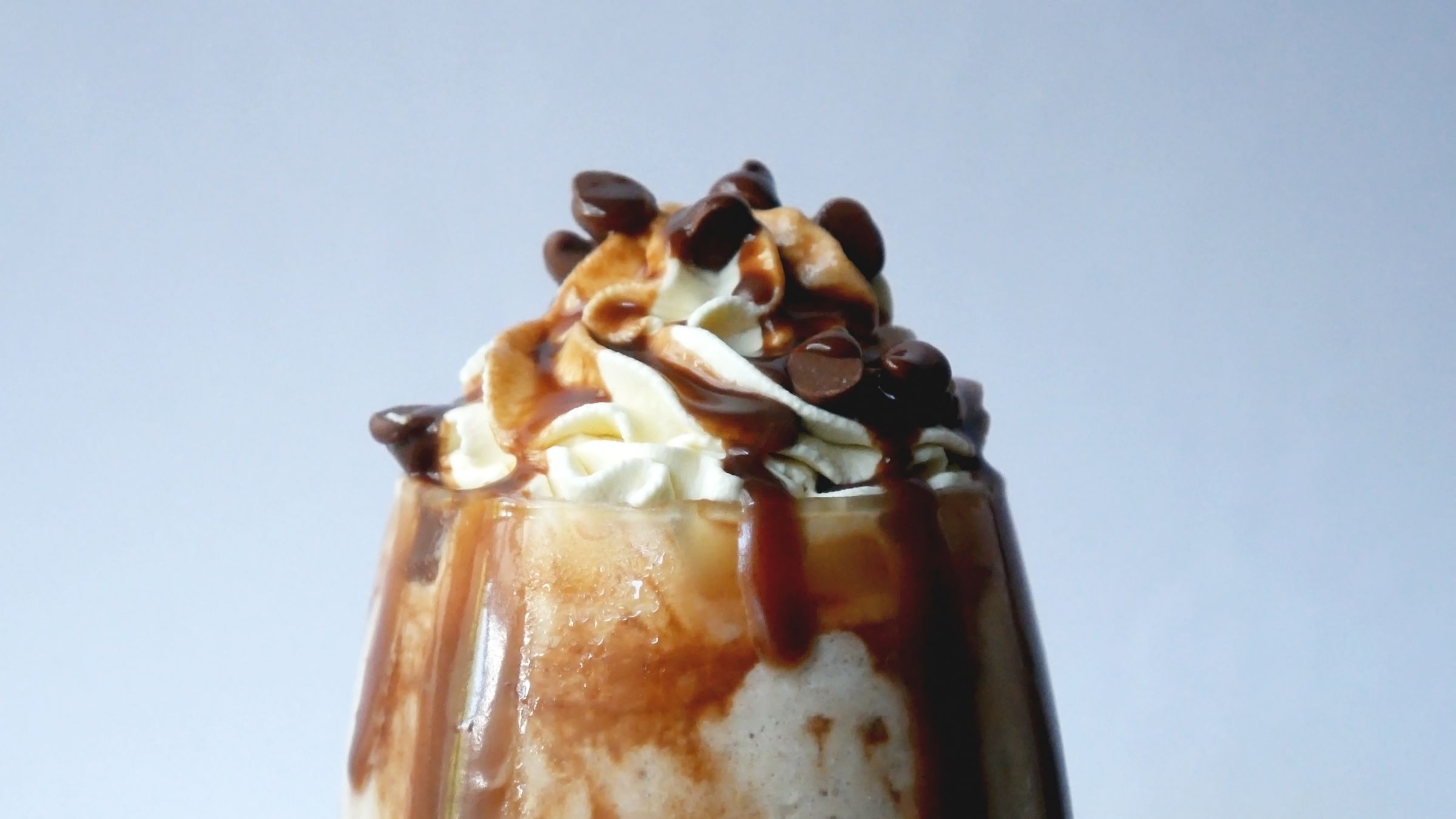 CHOCOLATE CHIP ICED FRAPPUCCINO (FRAPPE) (with Pictures) - Instructables