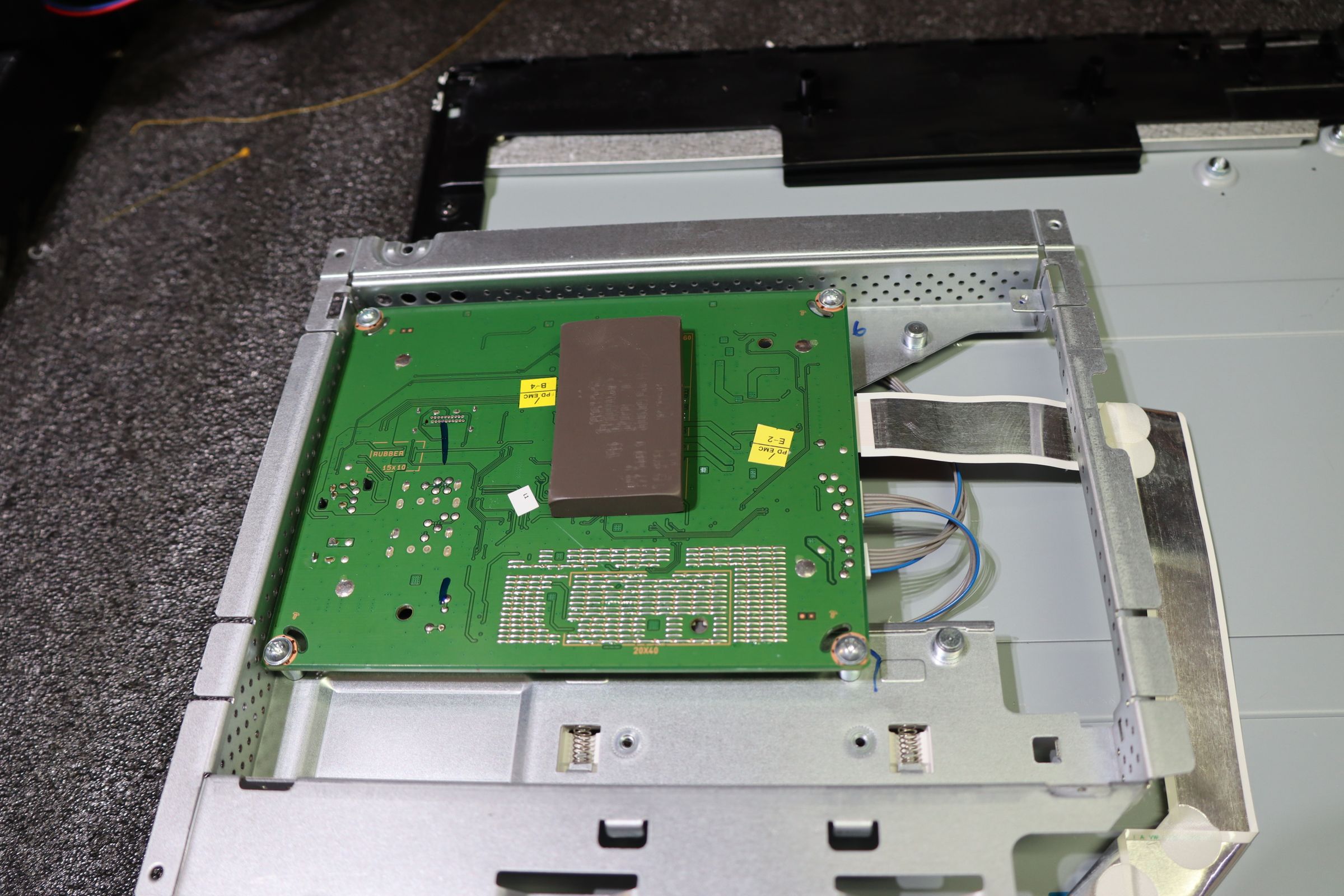 DIY 4K HDR 24 Inch Monitor for Less Than $100 : 14 Steps (with Pictures ...