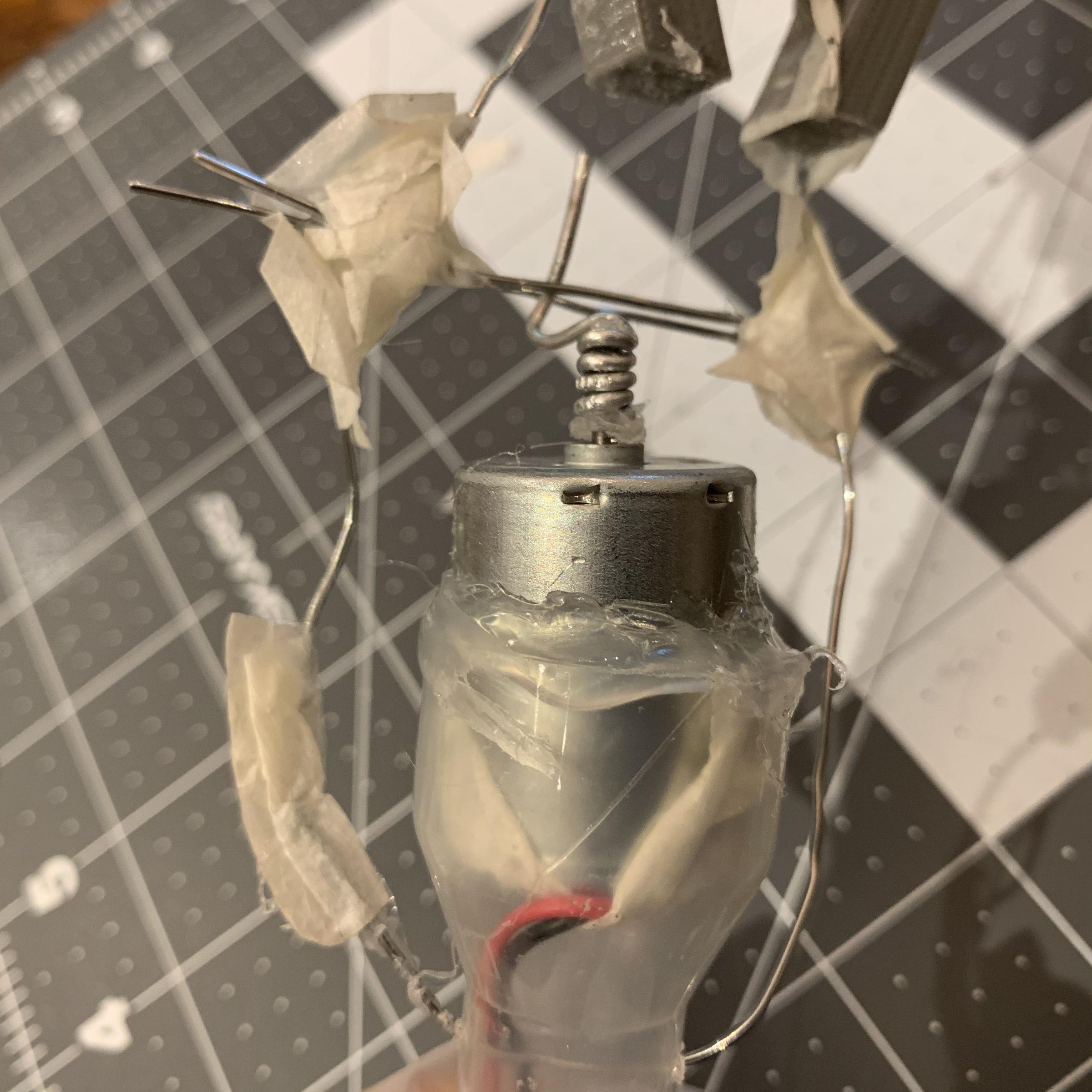 Create an Angler Fish Robot That Cruises and Lights Up! : 9 Steps (with ...