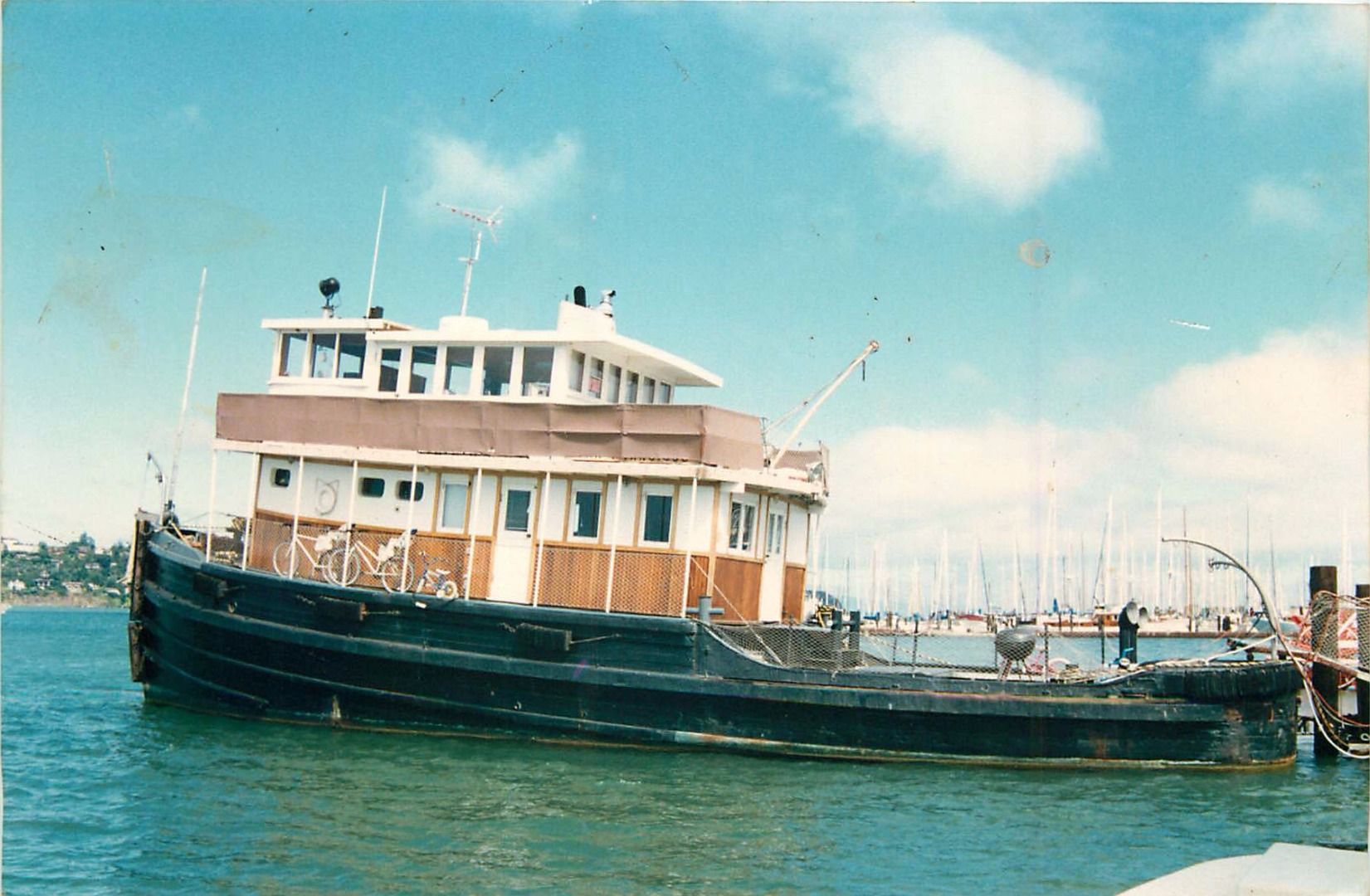 Convert a Wooden Tugboat to Liveaboard : 6 Steps (with Pictures ...