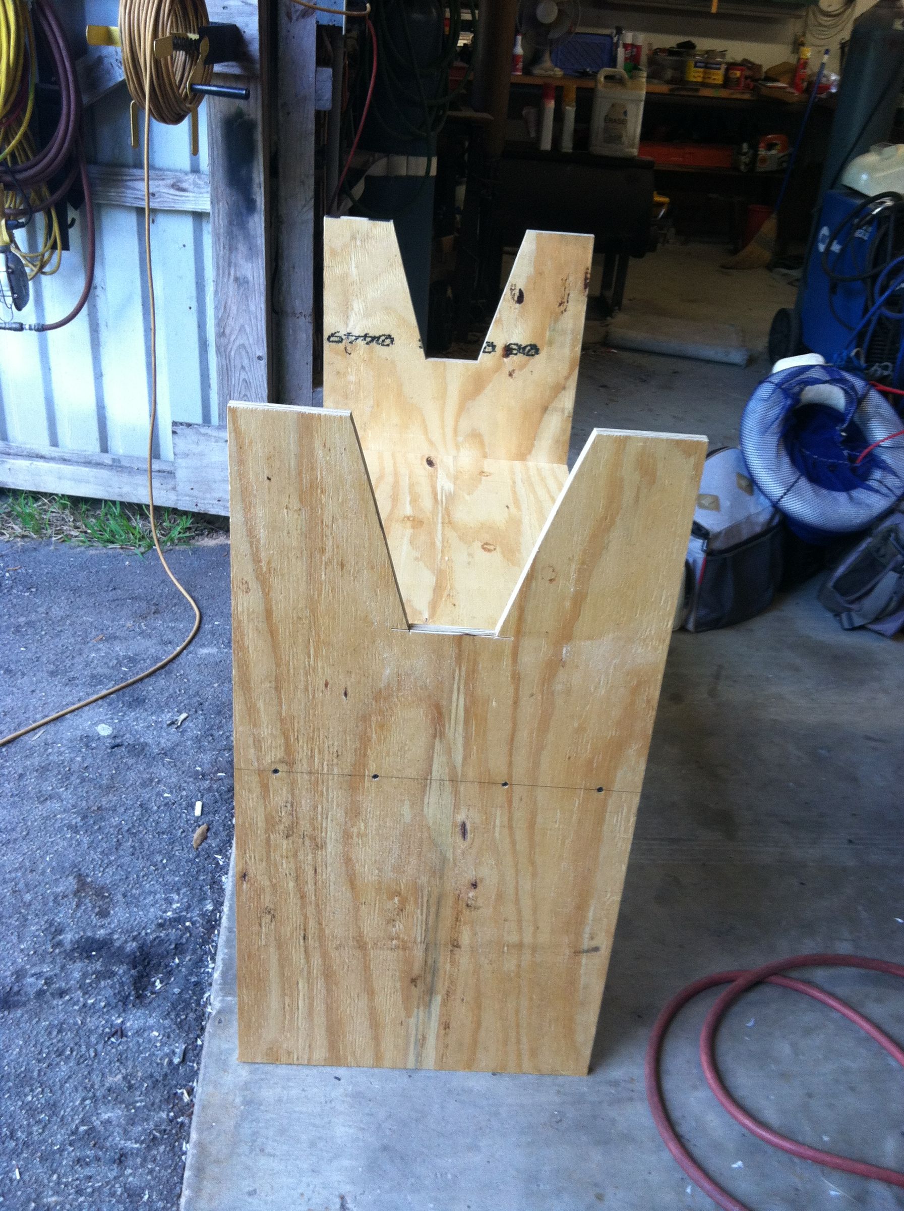 $25 SURFBOARD SHAPING RACK - Instructables