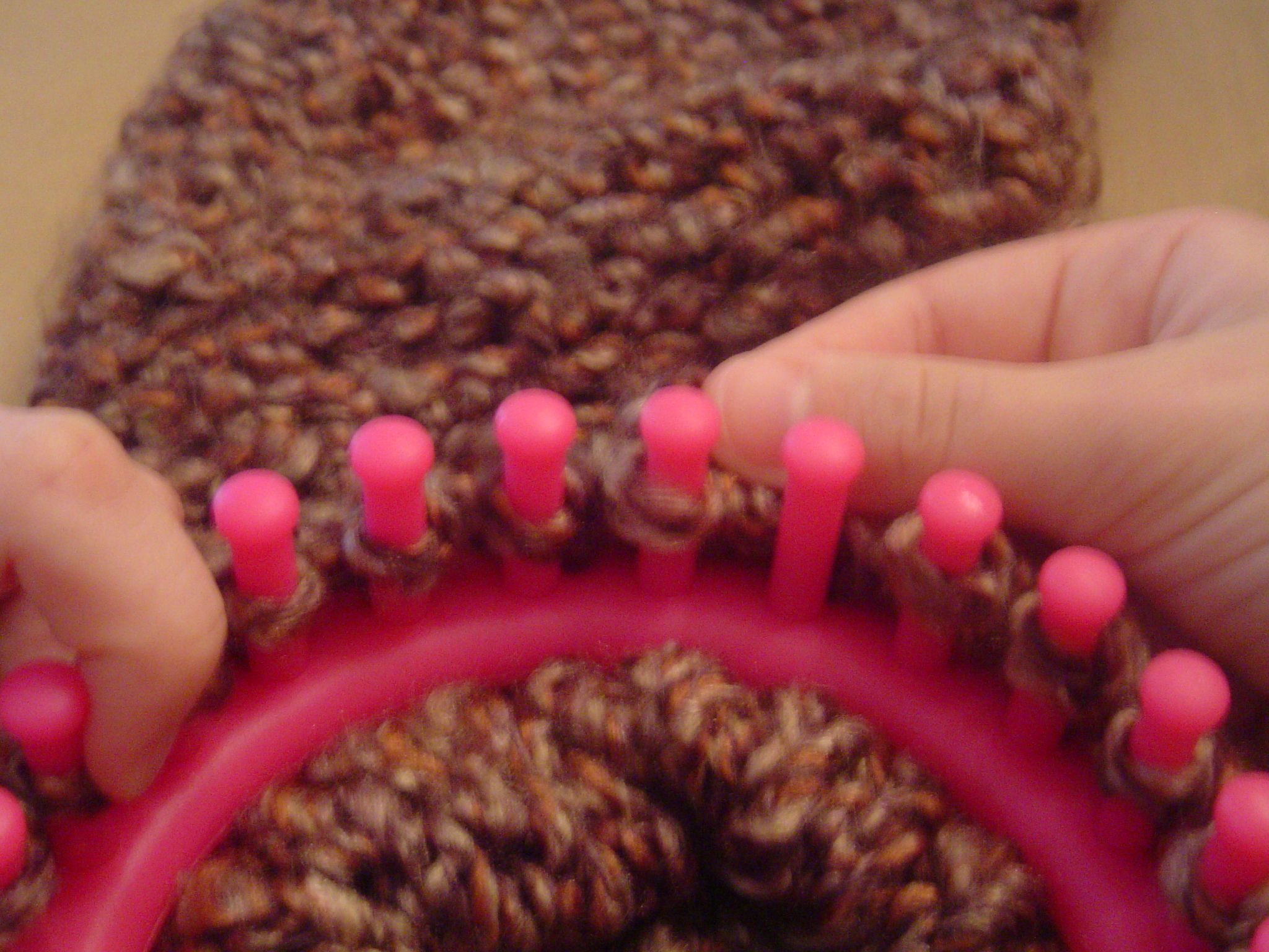 How to Loom Knit : 4 Steps (with Pictures) - Instructables