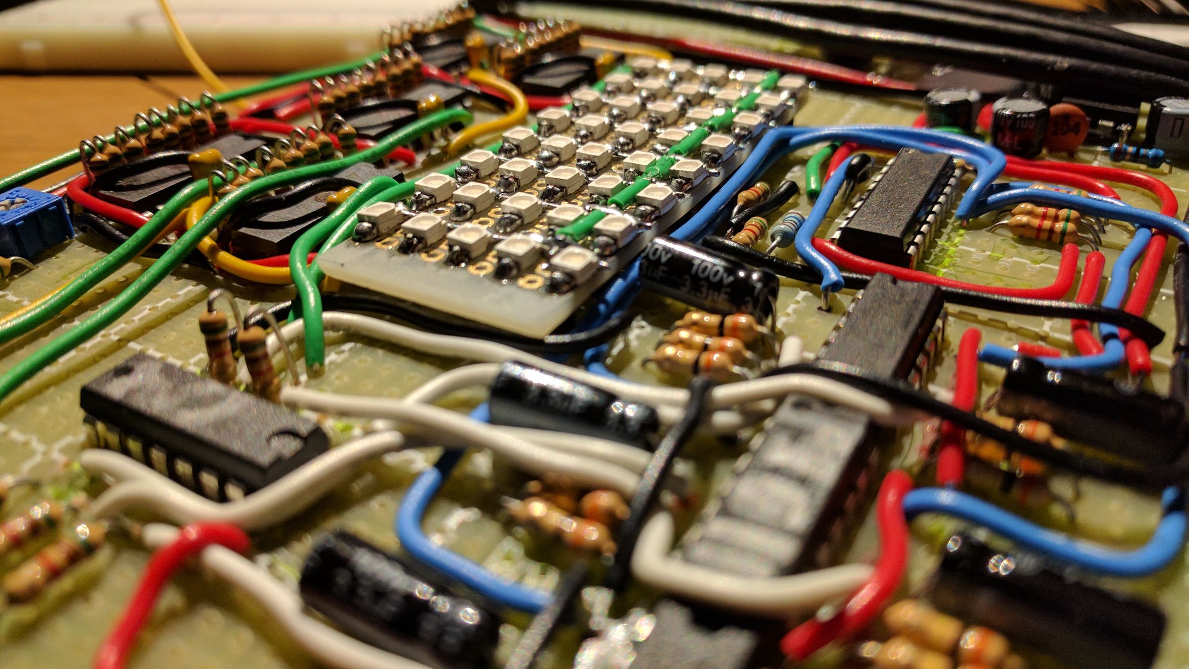 LED Audio Waveform Display (100% Code Free!!1) : 10 Steps (with ...