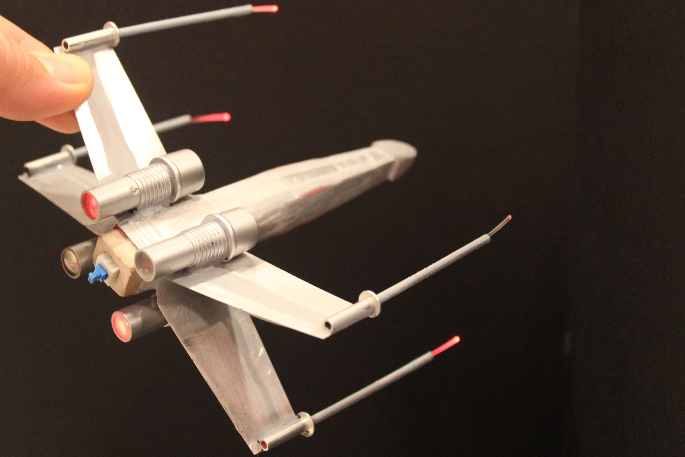 DIY Star Wars X-Wing Ornament : 8 Steps (with Pictures) - Instructables