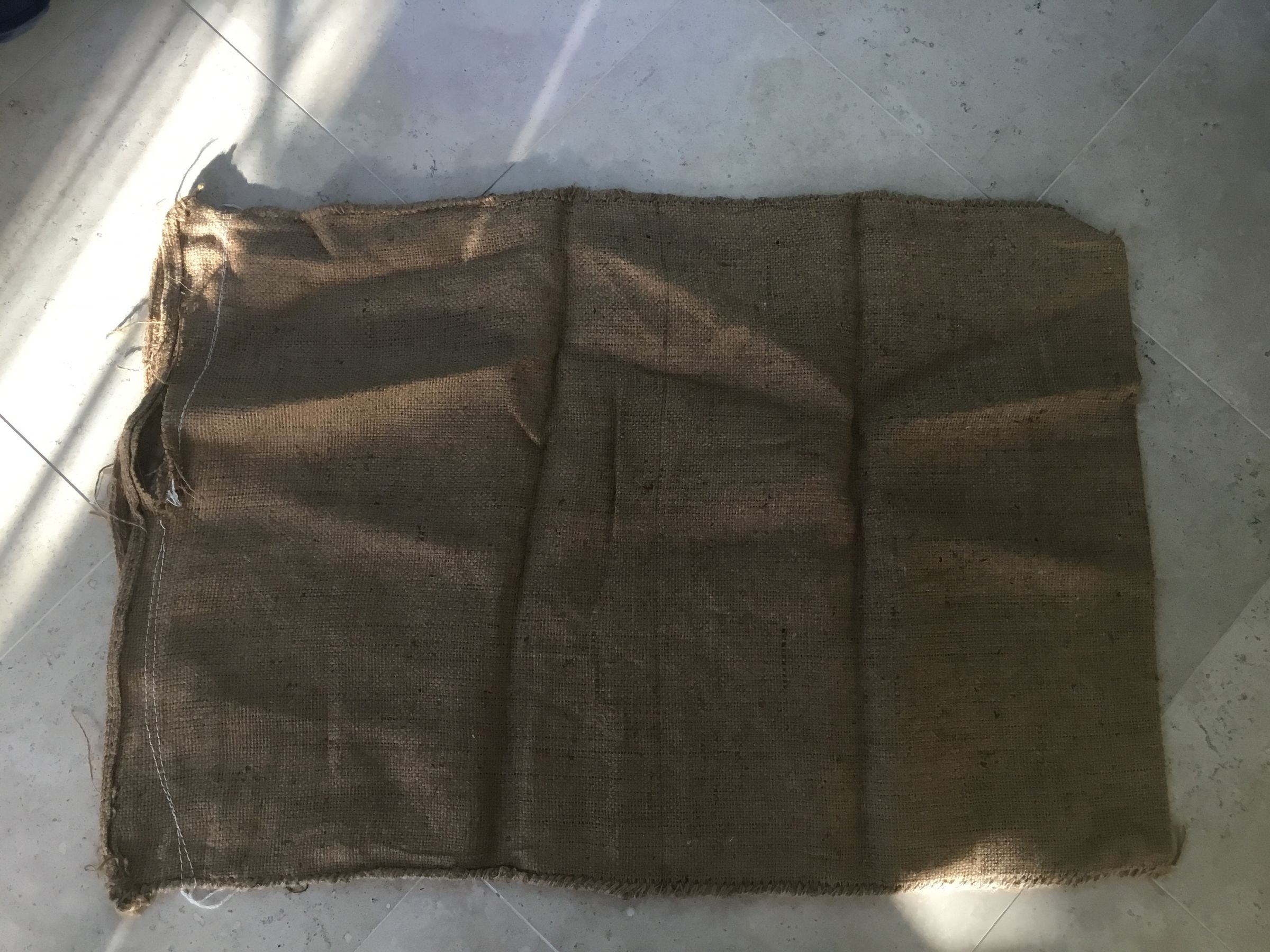 Coffee Sack Rug : 5 Steps - Instructables