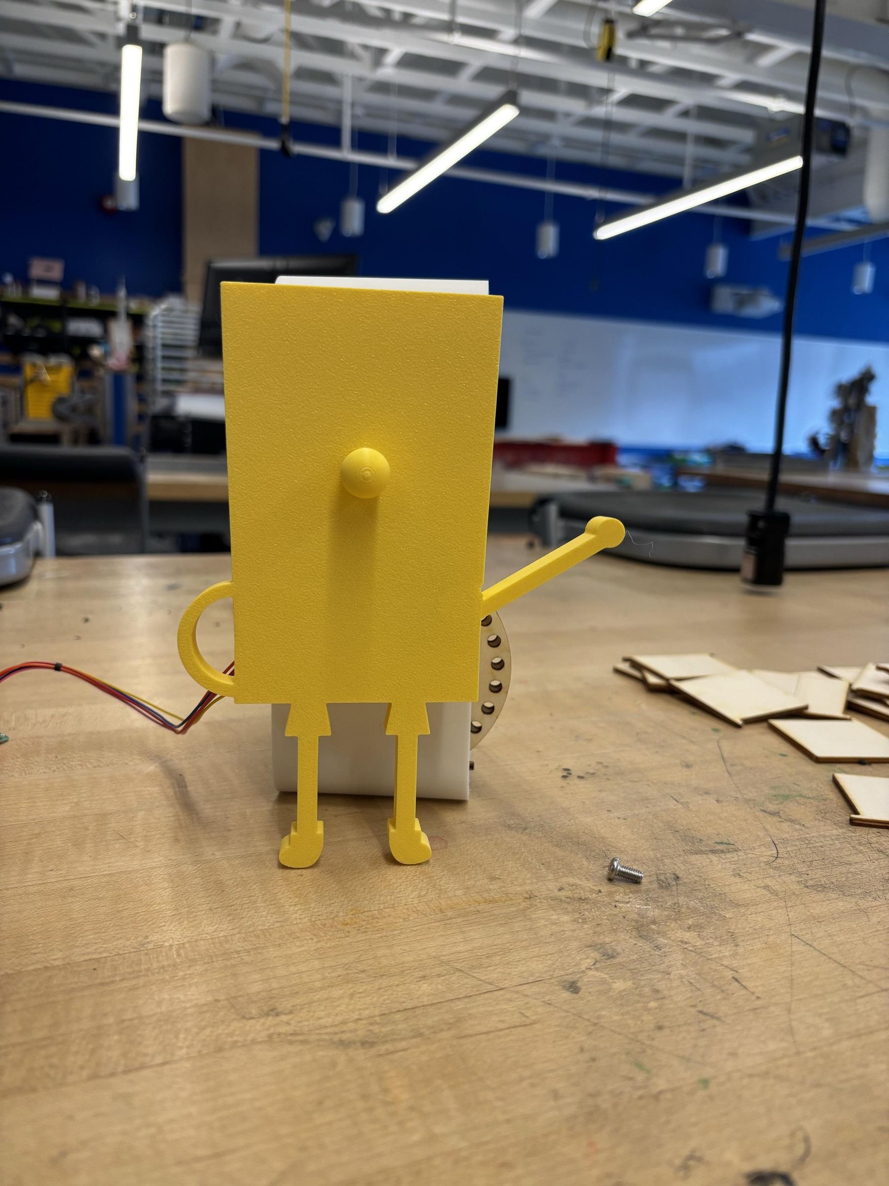 Waving Bob : 4 Steps - Instructables