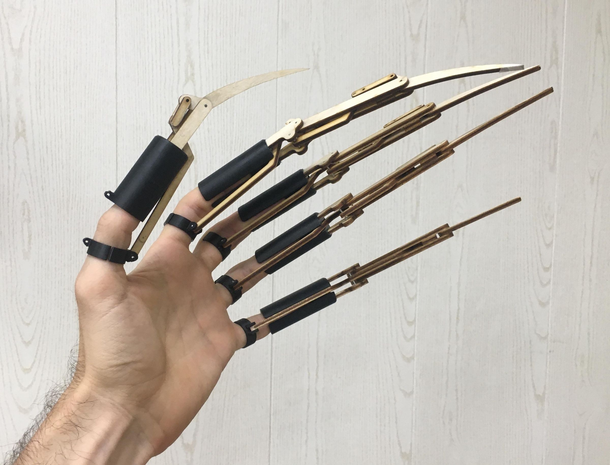 Articulated Finger Extensions : 4 Steps (with Pictures) - Instructables