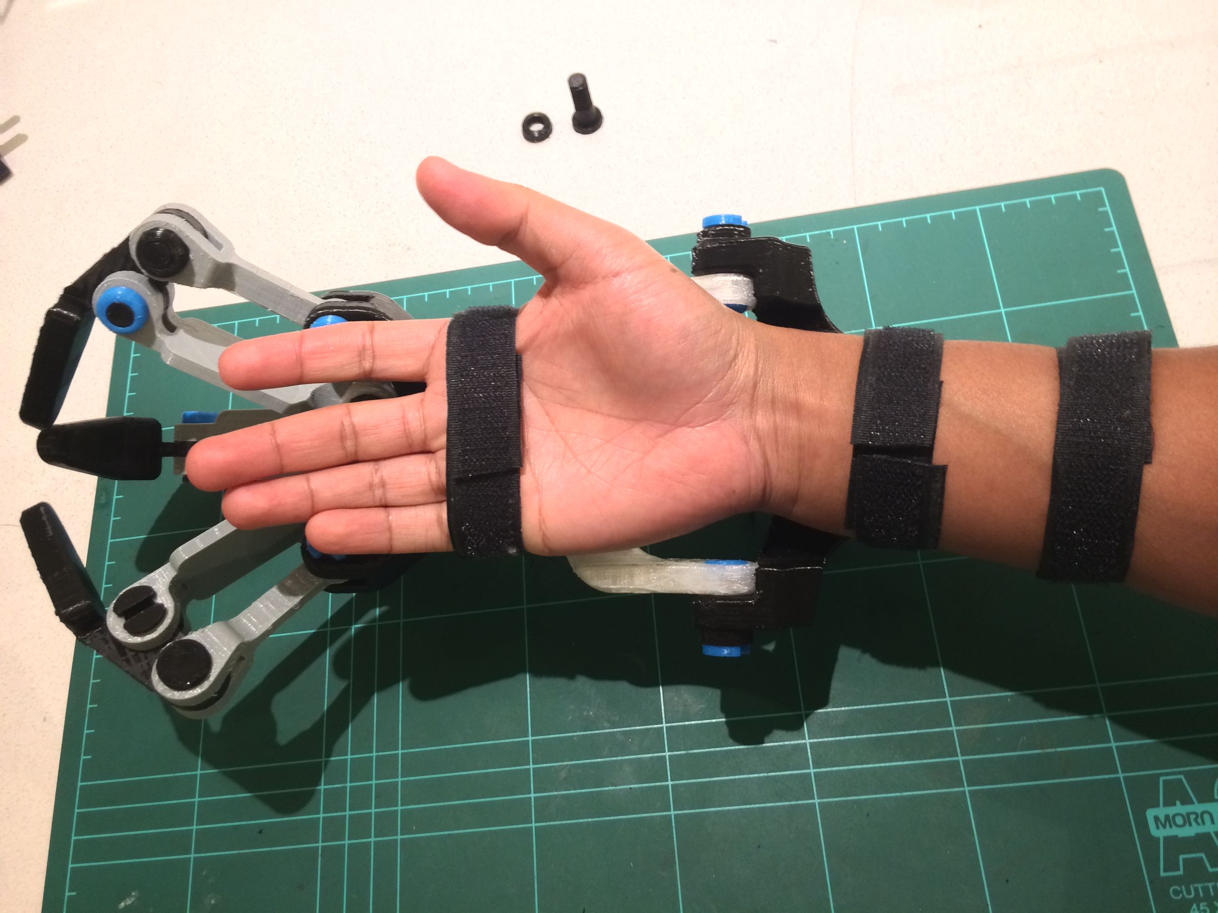 Black Ram Hand (Robotic/Prosthetic Hybrid) : 8 Steps (with Pictures ...