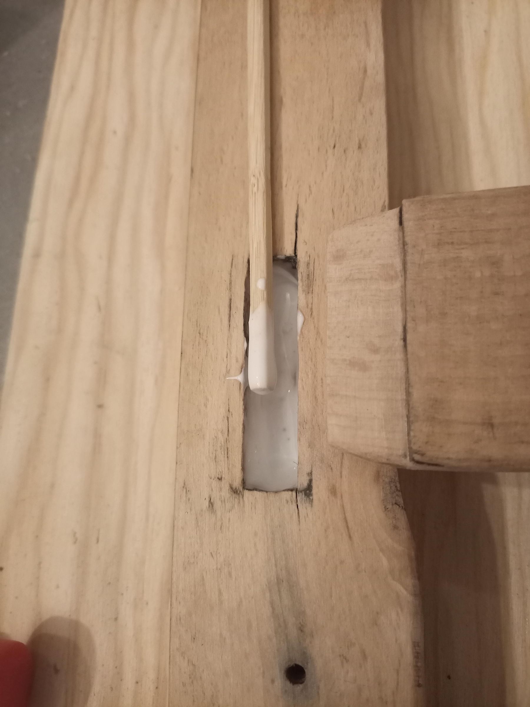 Old Easel Restoration : 21 Steps (with Pictures) - Instructables