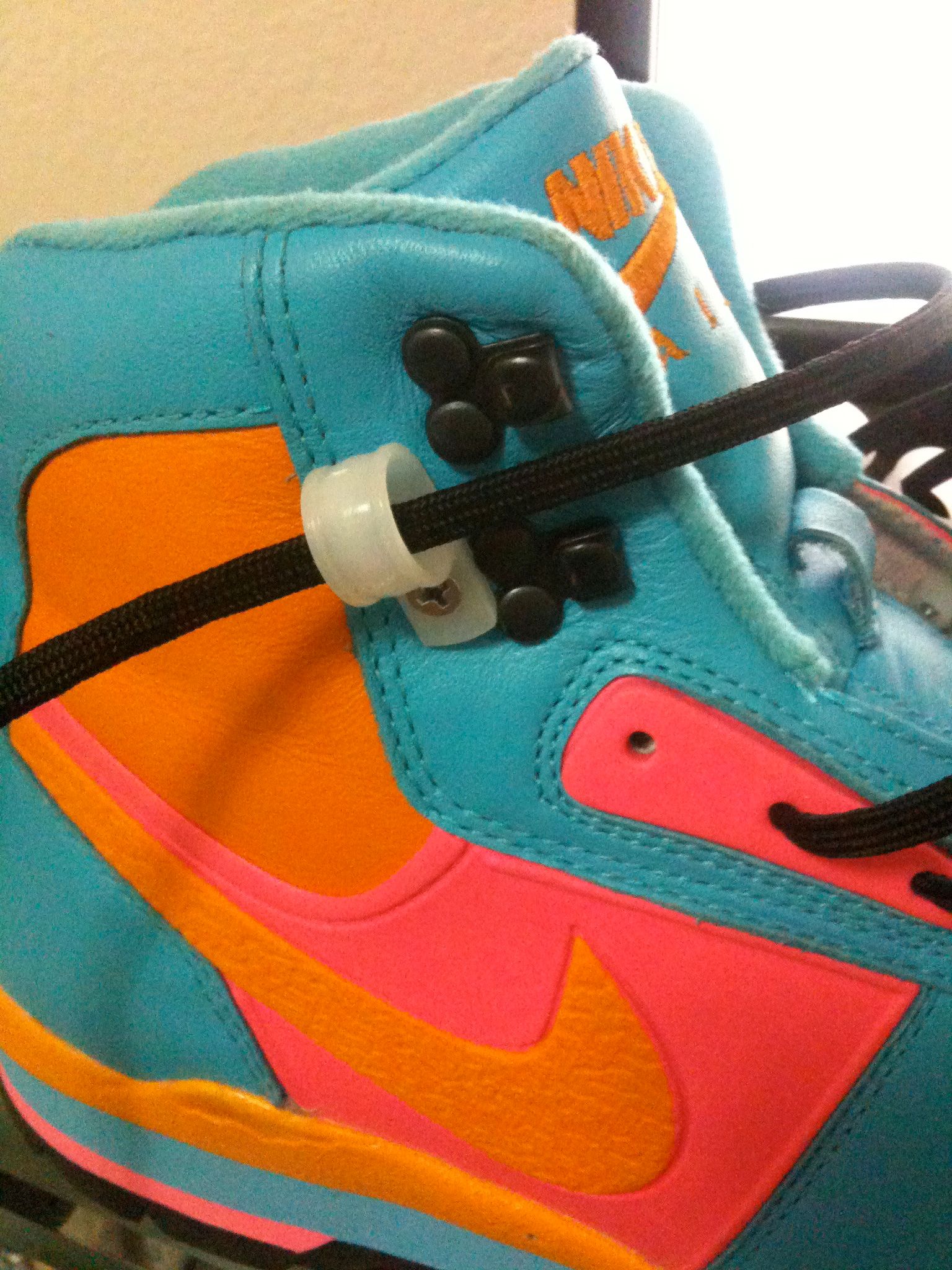 Power Laces- the Auto Lacing Shoe : 9 Steps (with Pictures) - Instructables
